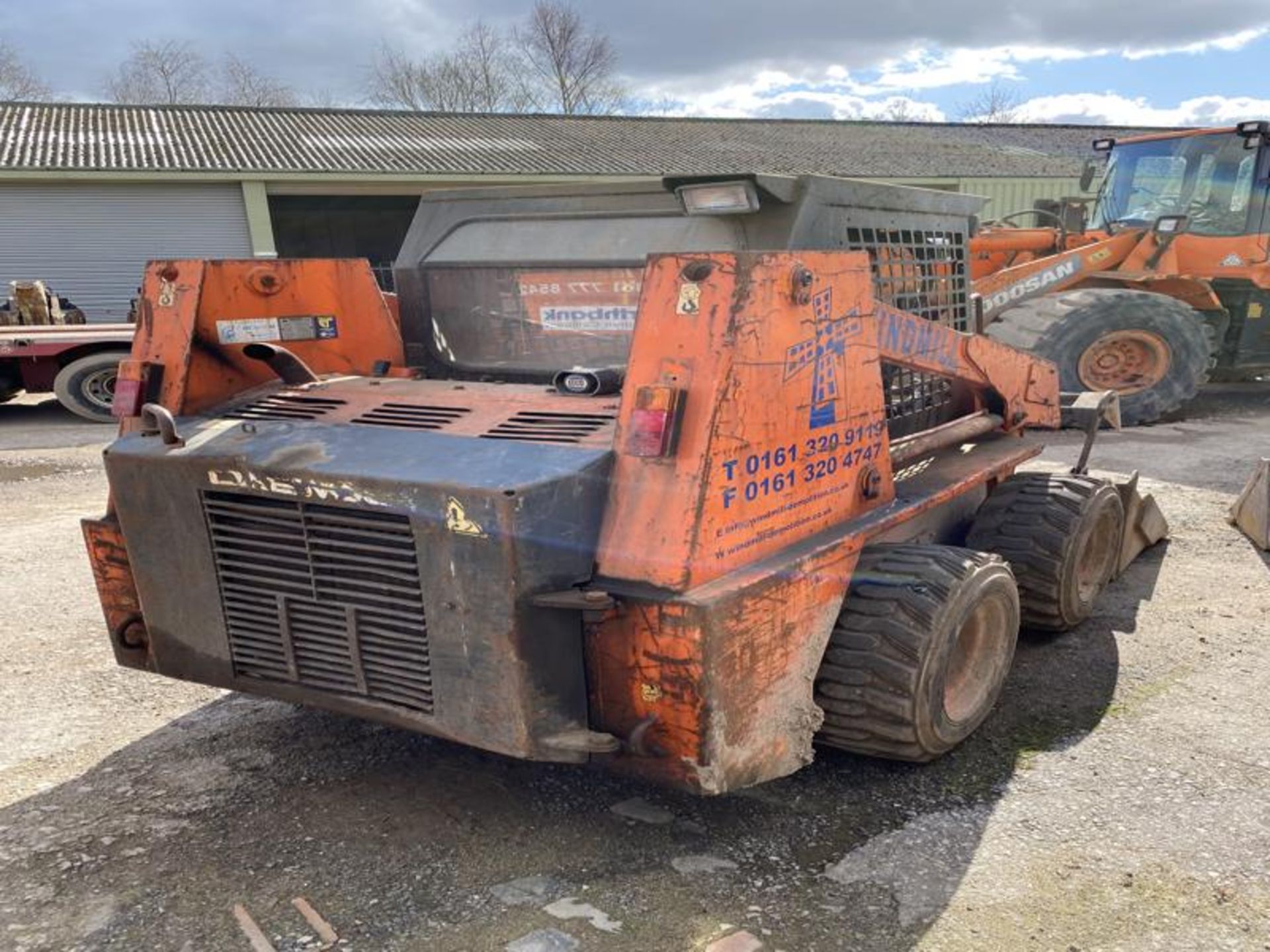 Daewoo DSL802 SKID STEER LOADER, serial no. AF-00390, year of ...