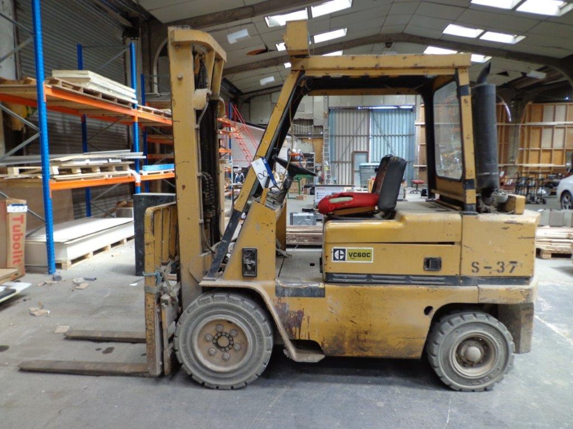 Caterpillar VC60C DIESEL FORKLIFT TRUCK, S/N 44y1448/4563, swl 3000KG ...