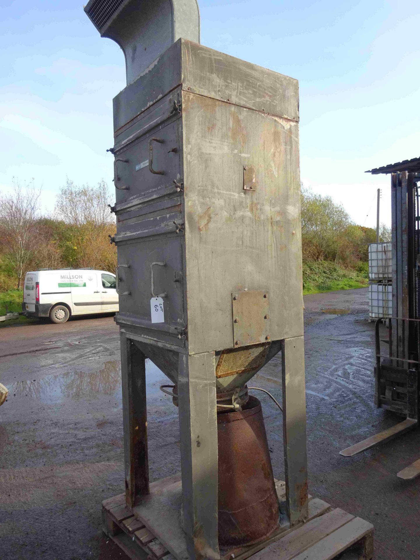 DCE Unimaster Dust Filter Collection Unit, plant no. 60, free loading ...