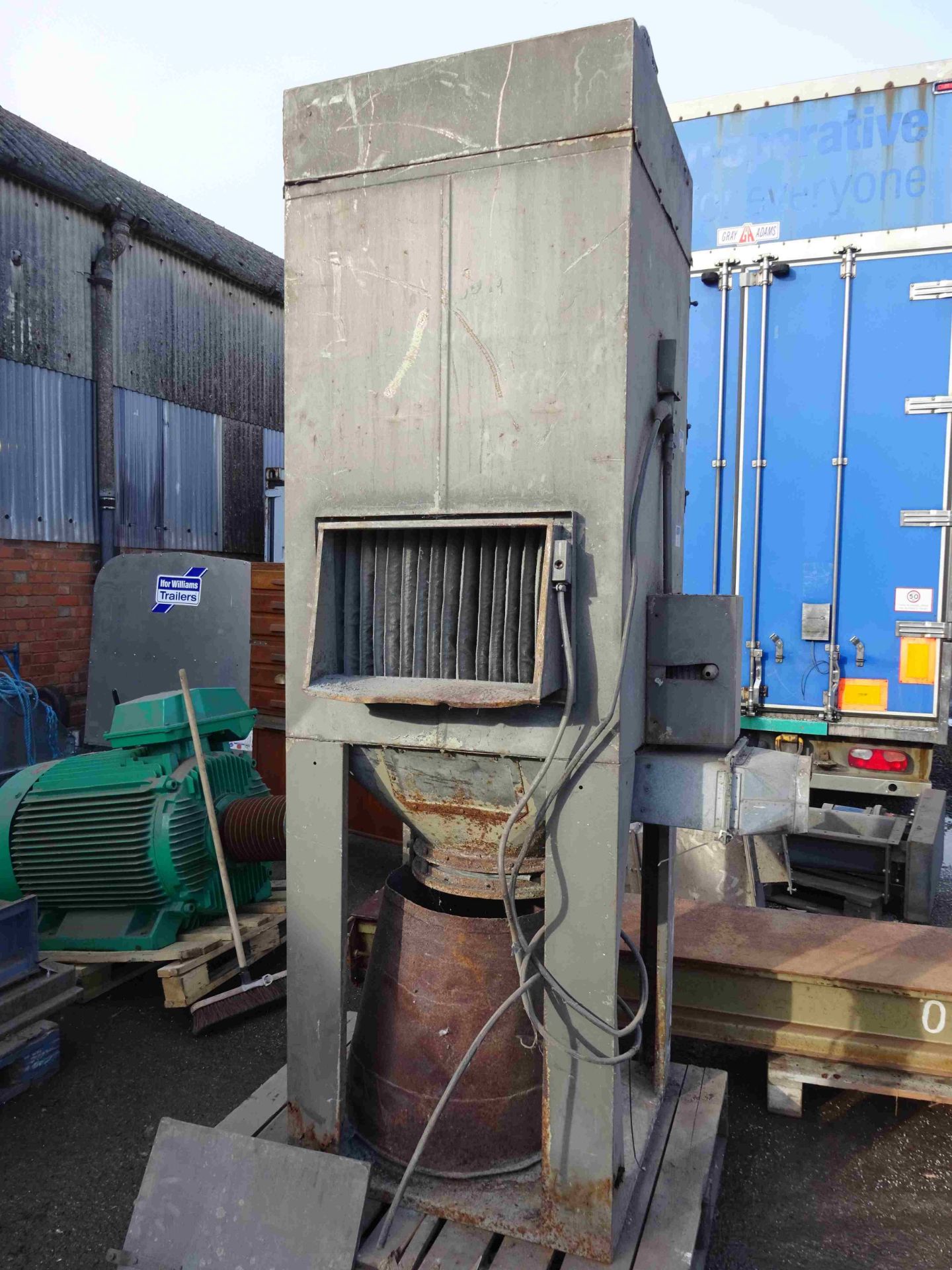 DCE Unimaster Dust Filter Collection Unit, plant no. 60, free loading ...