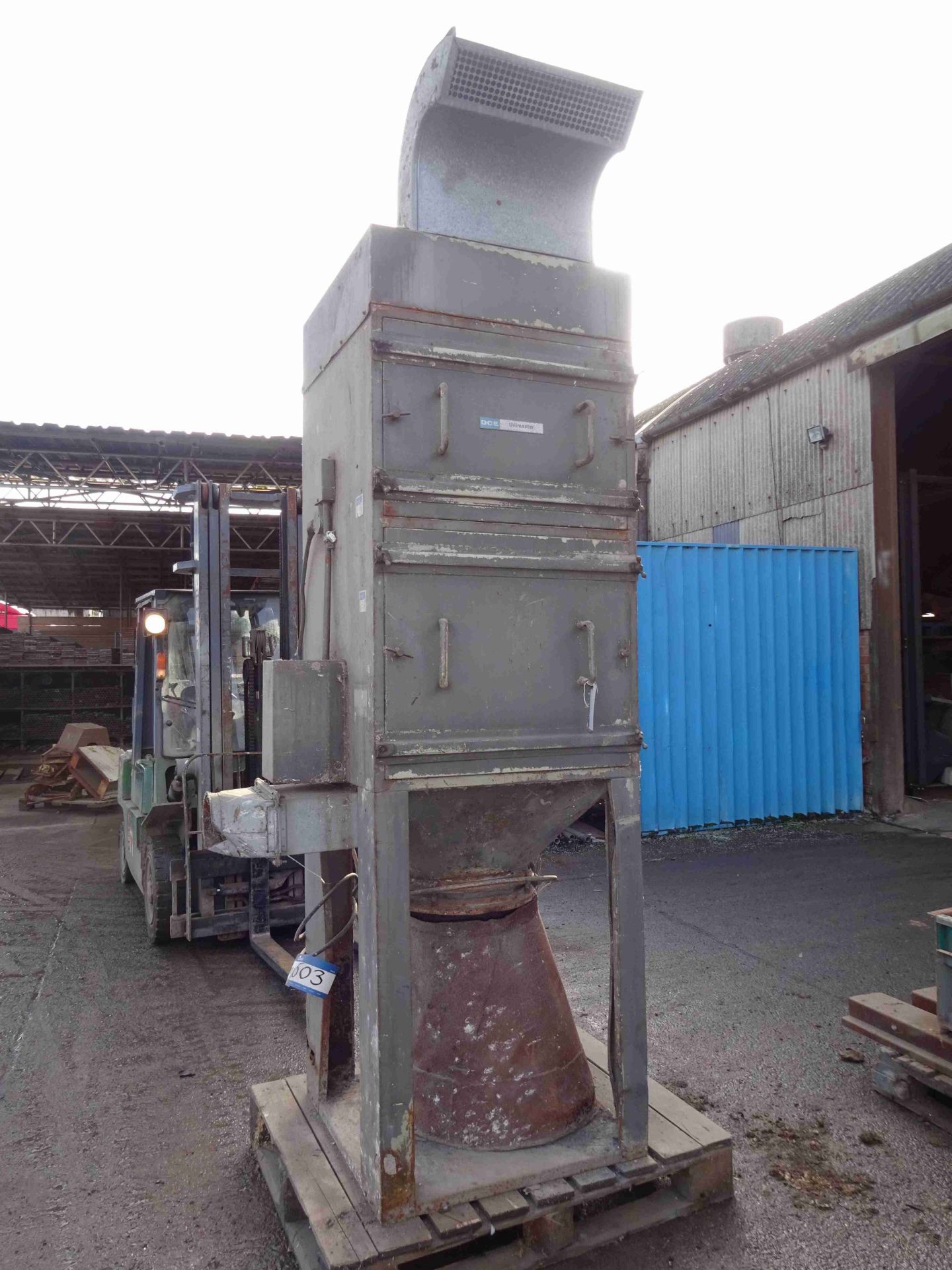 DCE Unimaster Dust Filter Collection Unit, plant no. 60, free loading ...
