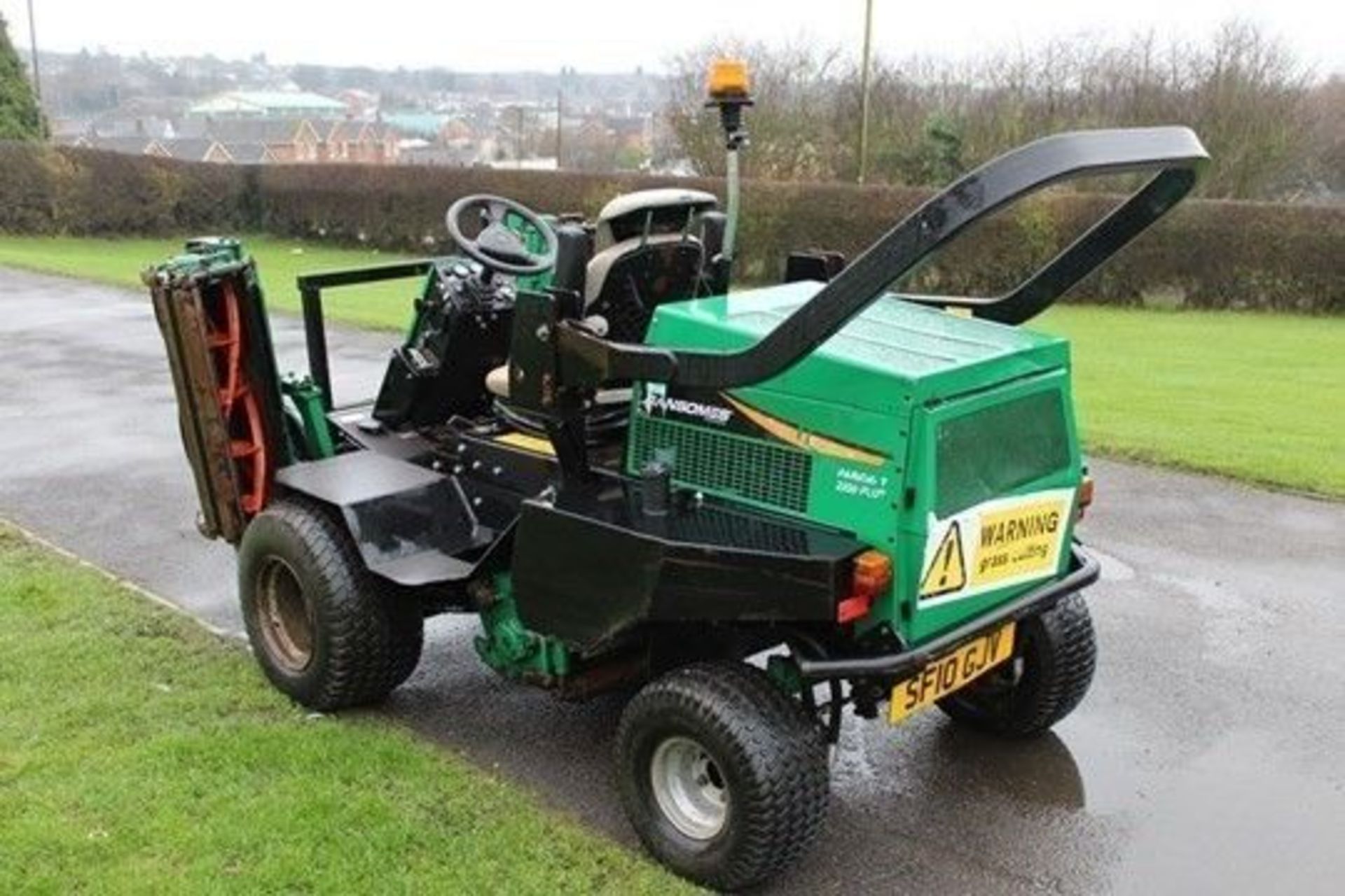 2010 Ransomes Parkway 2250 Plus Ride On Cylinder Mower Year 2010 Hours ...