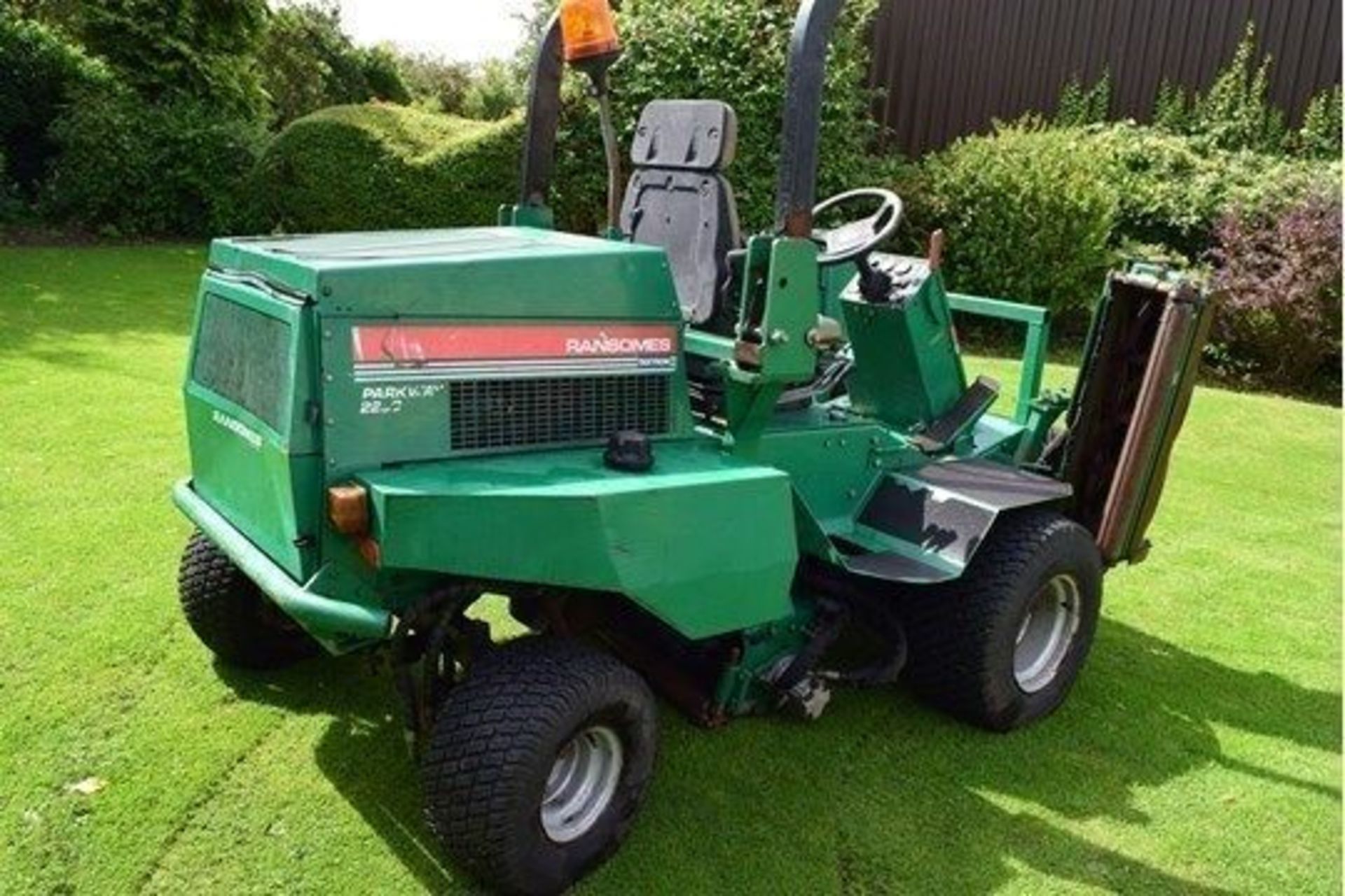 2003 Ransomes Parkway 2250 Plus Ride On Cylinder Mower Year 2003 Hours ...