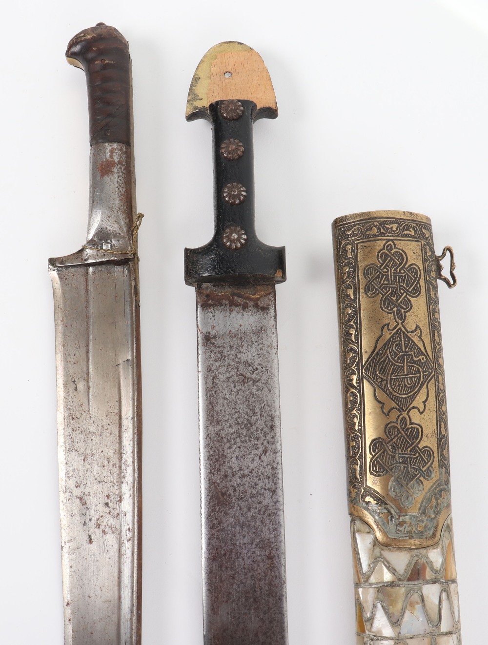 Afghan Khyber Knife, 19th Century, T-section blade, ribbed horn grips ...