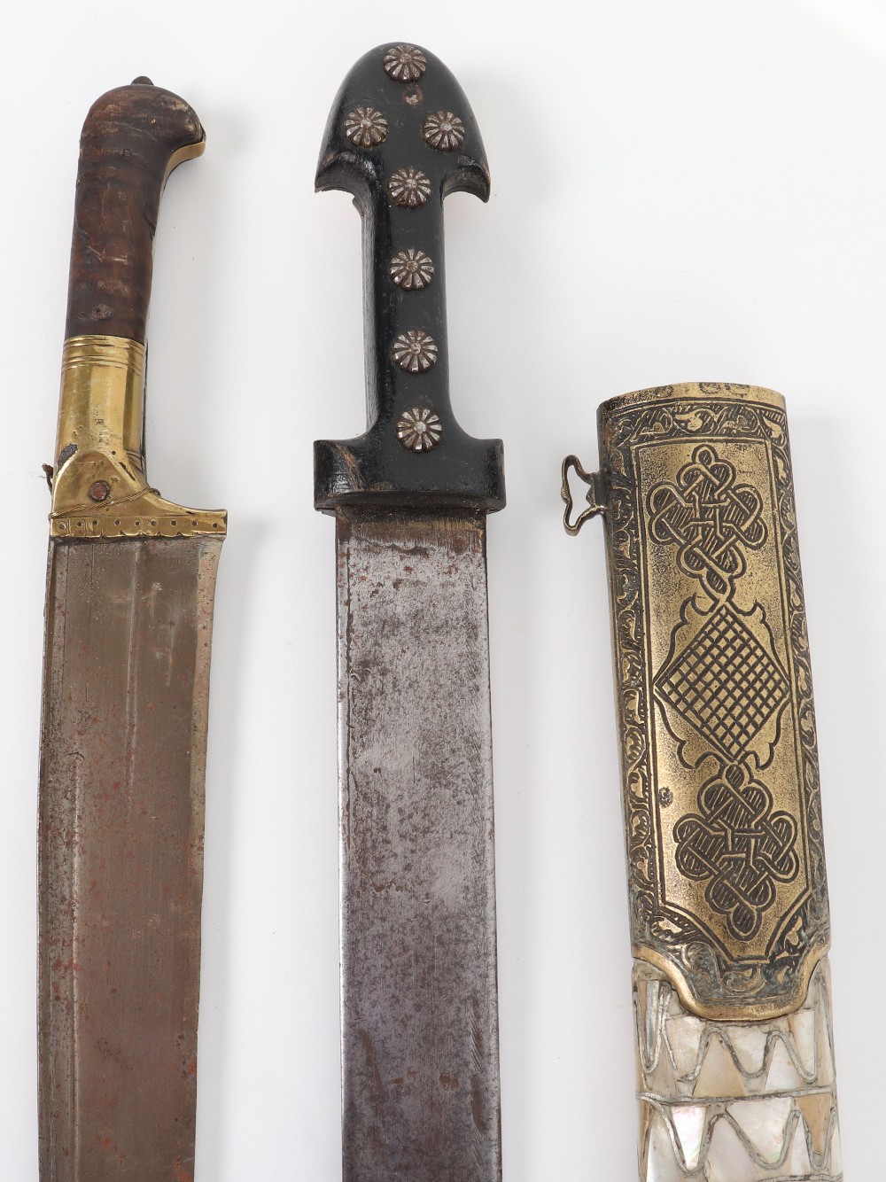 Afghan Khyber Knife, 19th Century, T-section blade, ribbed horn grips ...