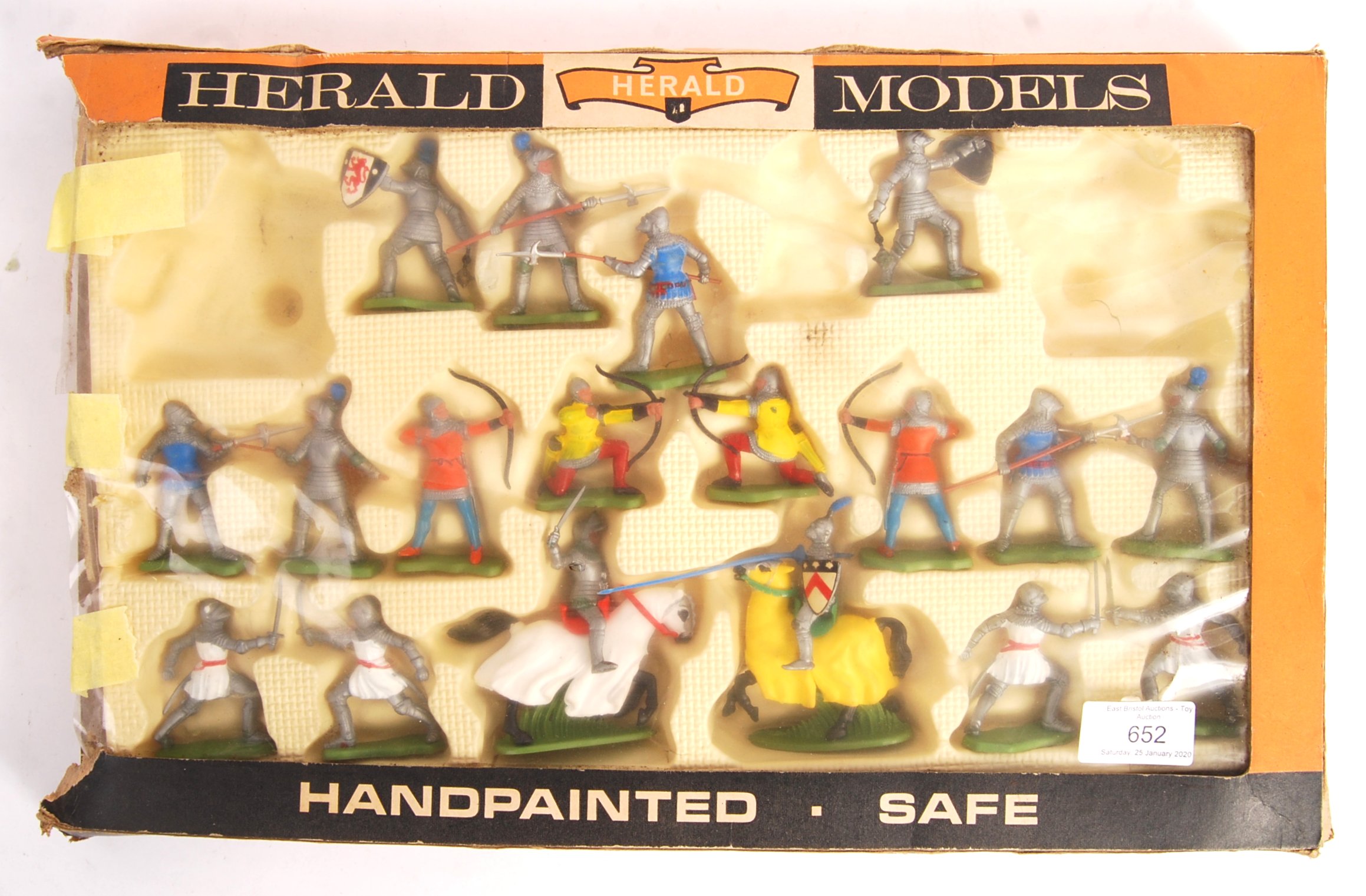 A set of original vintage Herald Models / Britains made plastic model ...