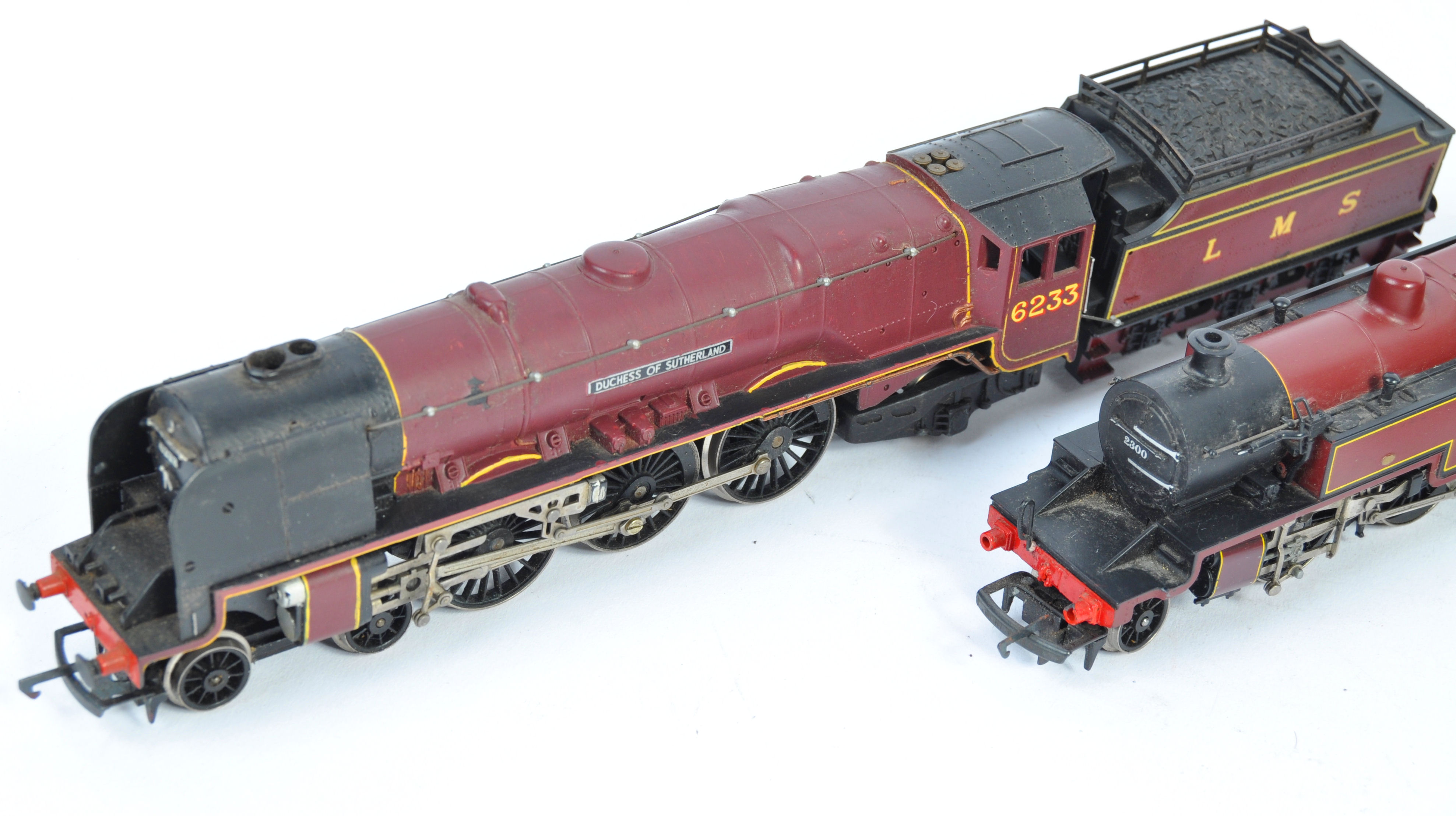 A collection of 5x Hornby made 00 gauge model railway train set ...
