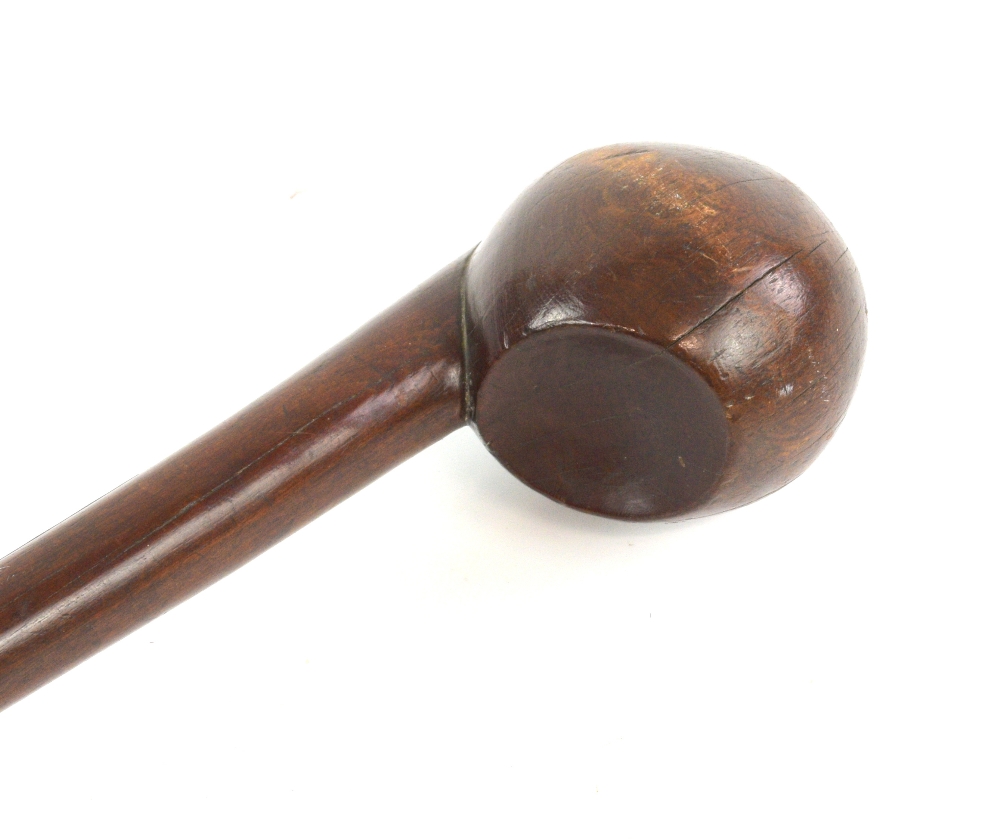 A Zulu, or other Southern/Eastern African wood knobkerrie, 74 cm ...