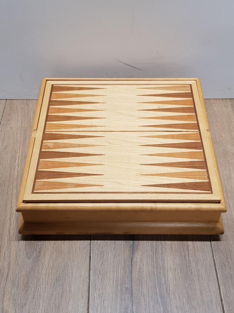 WOODEN MULTI GAME BOX INCLUDES DOMINOES AND BACKGAMMON PLUS CHESS ETC