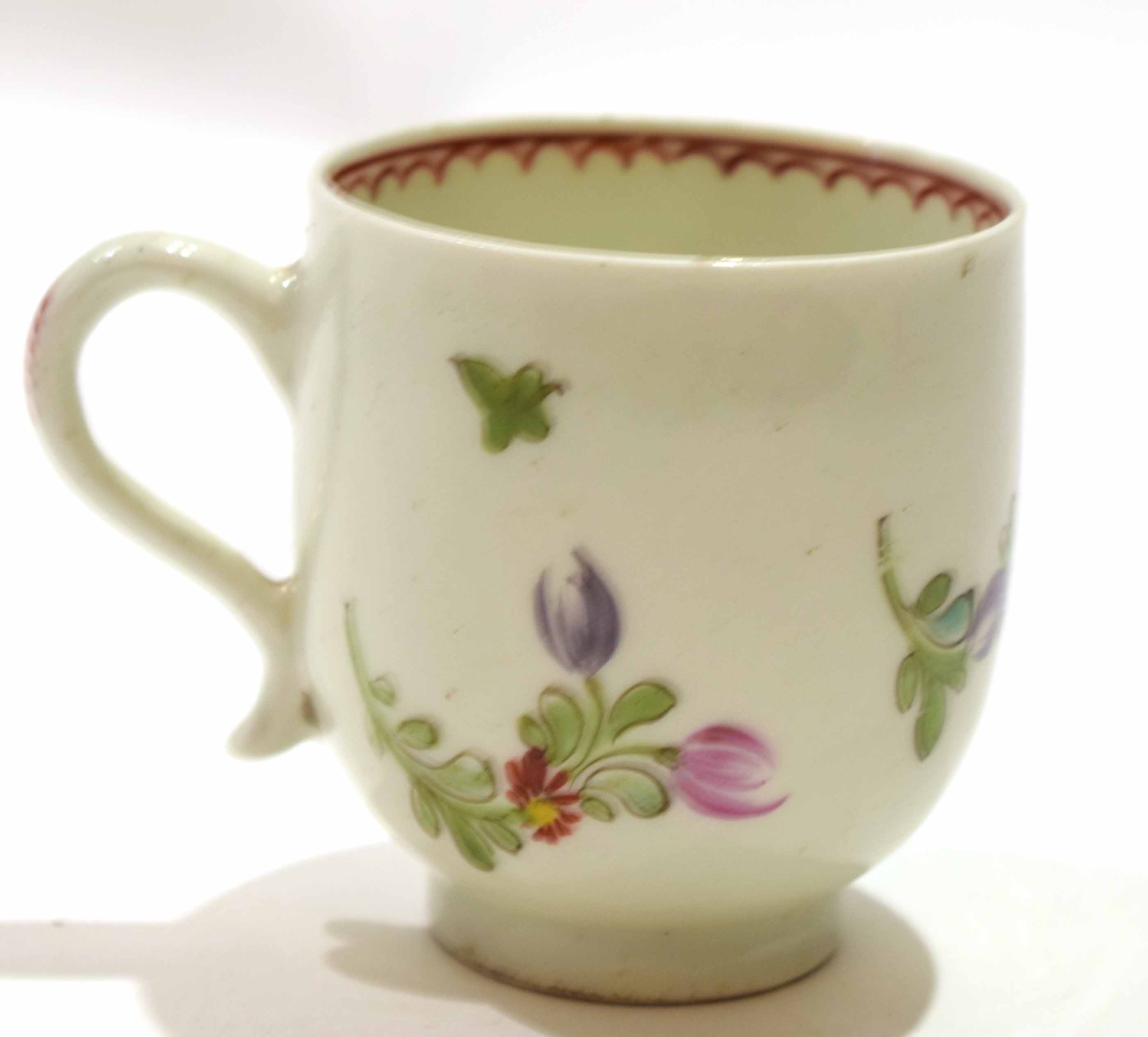 18th century Lowestoft porcelain tea cup decorated with the so-called ...