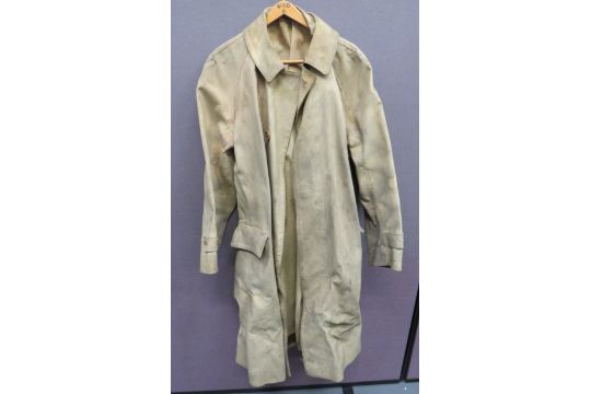 WW1/WW2 Officer’s Trench Overcoat light khaki, rubberised cotton ...