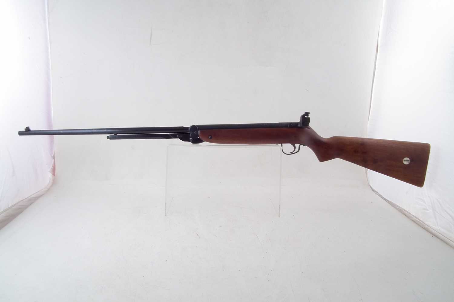 Webley Mk3 .177 air rifle, serial number 36675, 18" barrel, fitted with ...