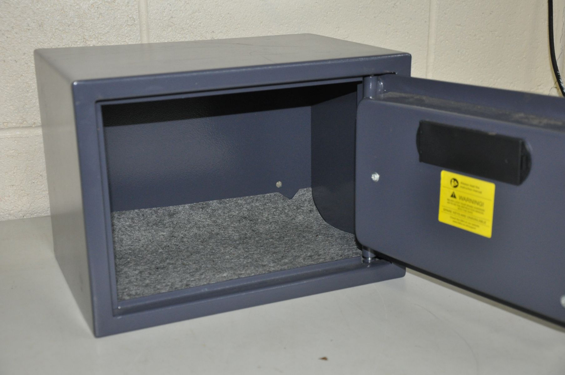 A HILKA S-25EA (II) PERSONAL HOME SAFE with one key, width 35cm x depth ...
