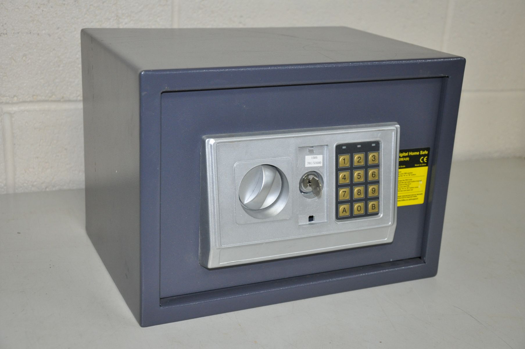 A HILKA S-25EA (II) PERSONAL HOME SAFE with one key, width 35cm x depth ...