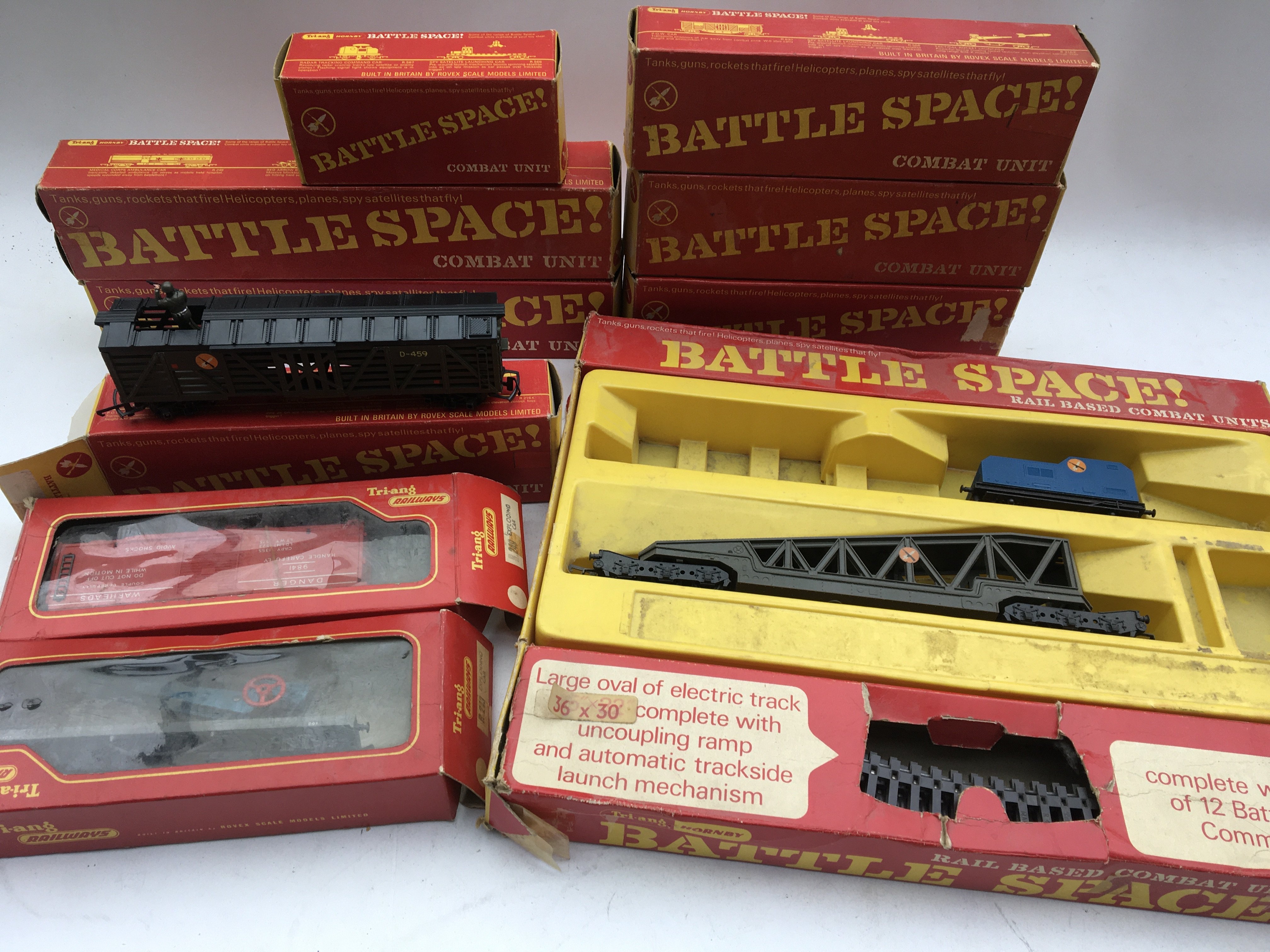 Triang Hornby , Battle space , part set RS16, Exploding car, Single ...