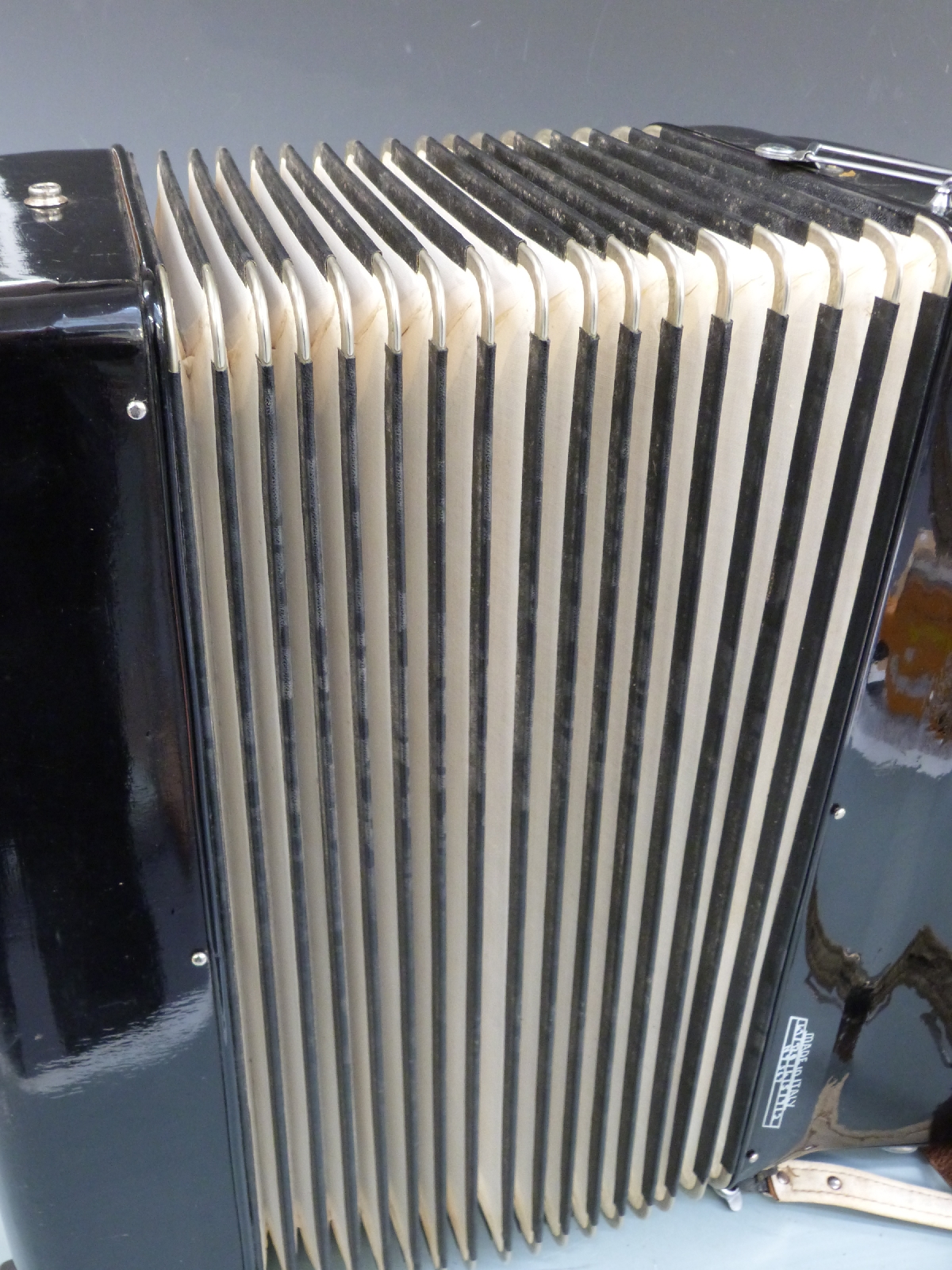 Orfeo Italian piano accordion 120 bass, seven treble couplers, two bass ...