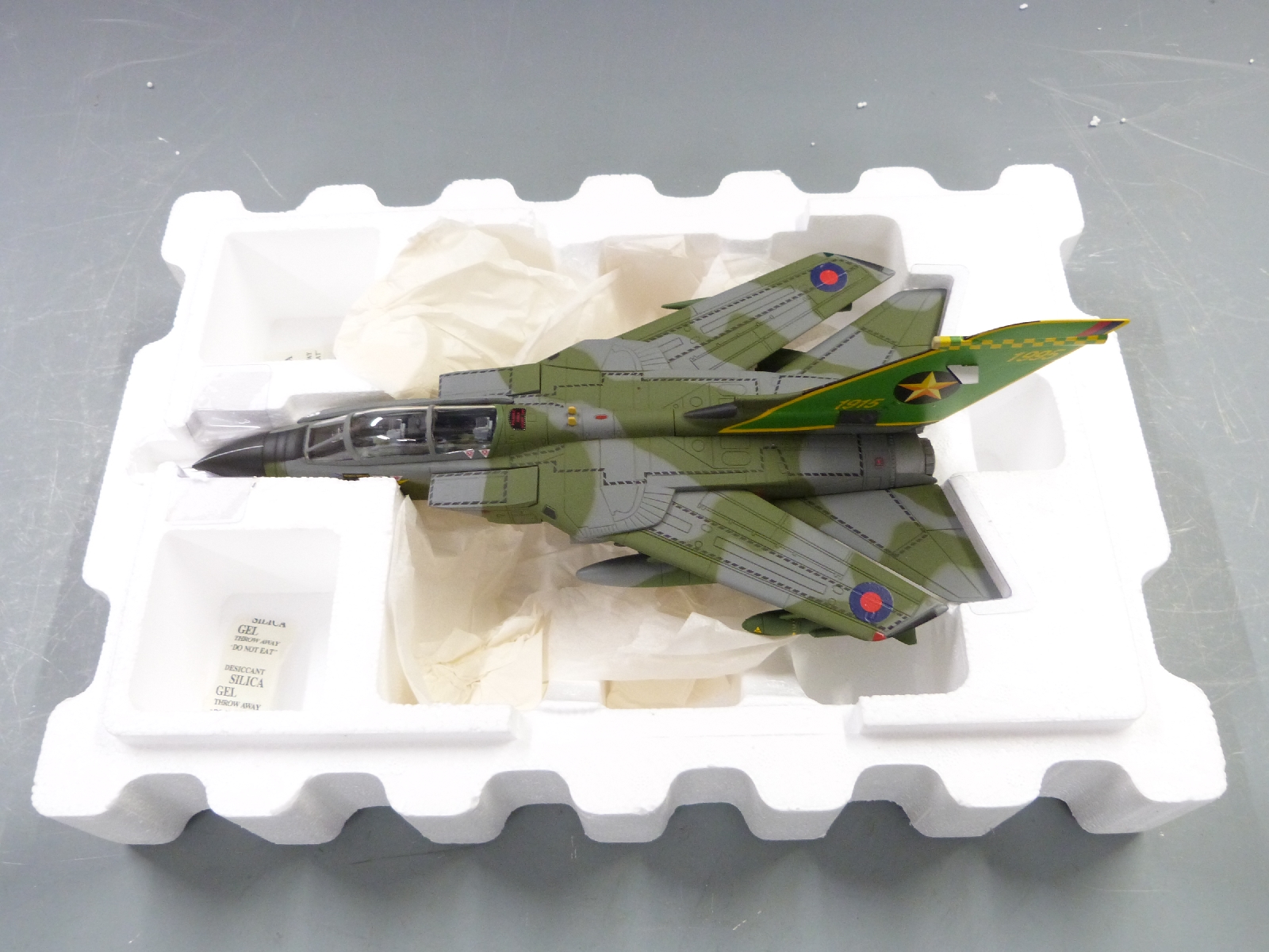 Franklin Mint Armour Collection 1:48 scale diecast model UK Royal Air ...
