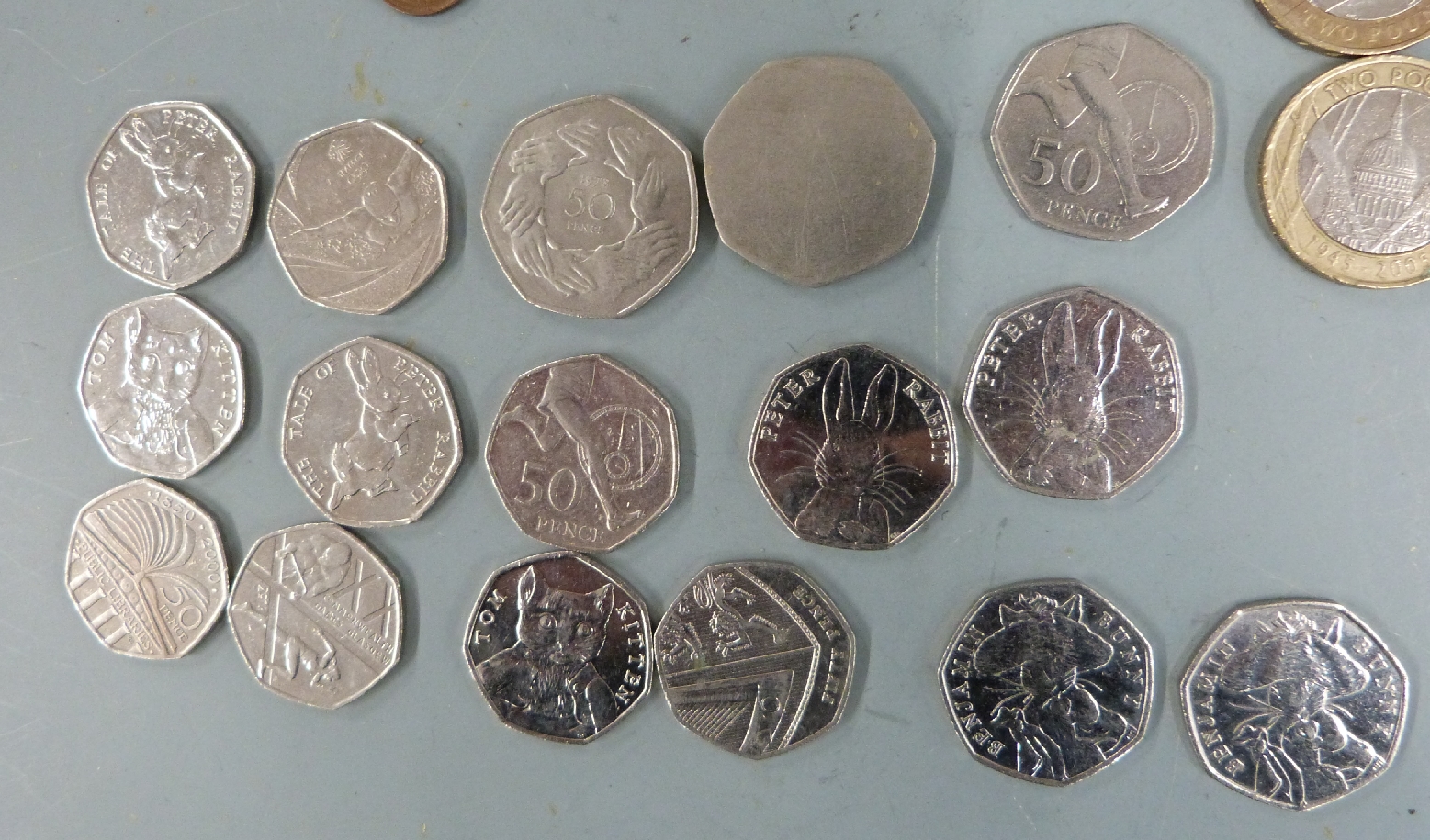 An amateur coin collection to include collectable £2 and 50p ...