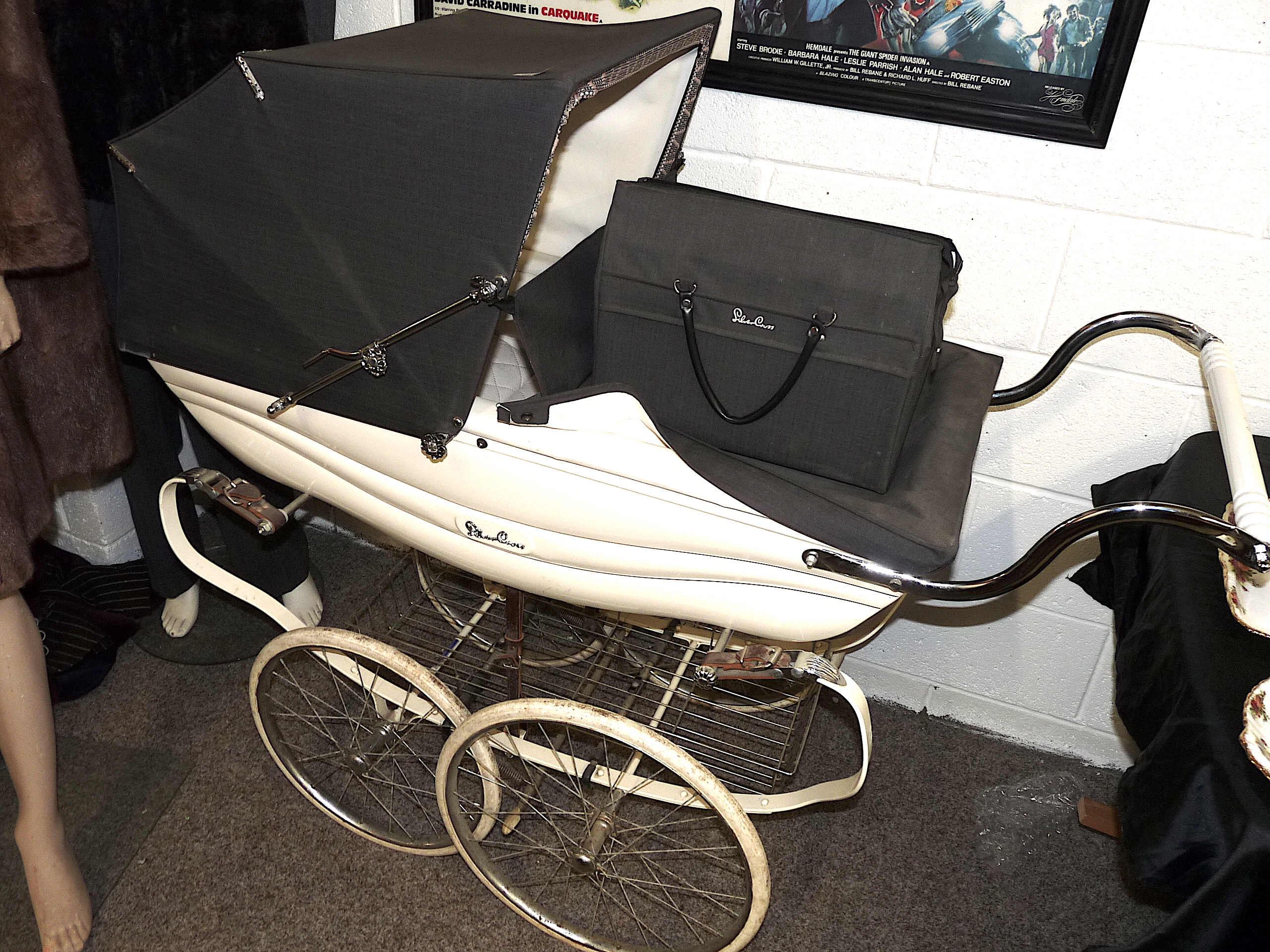 Silver Cross Balmoral pram and handbag
