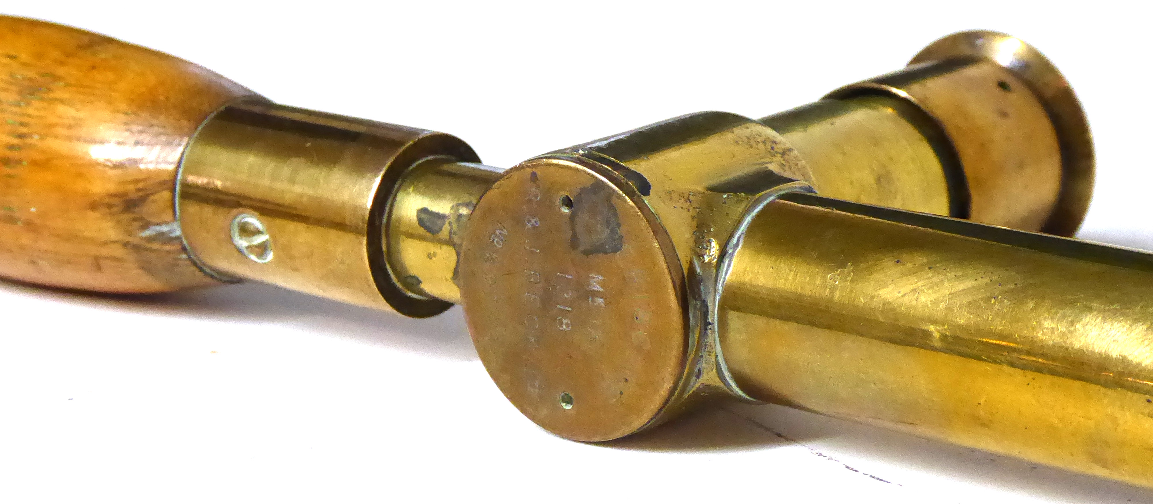 A WW1 BRASS AND OAK MILITARY PERISCOPEMarked to rear 'MK 1X 1918 R and ...
