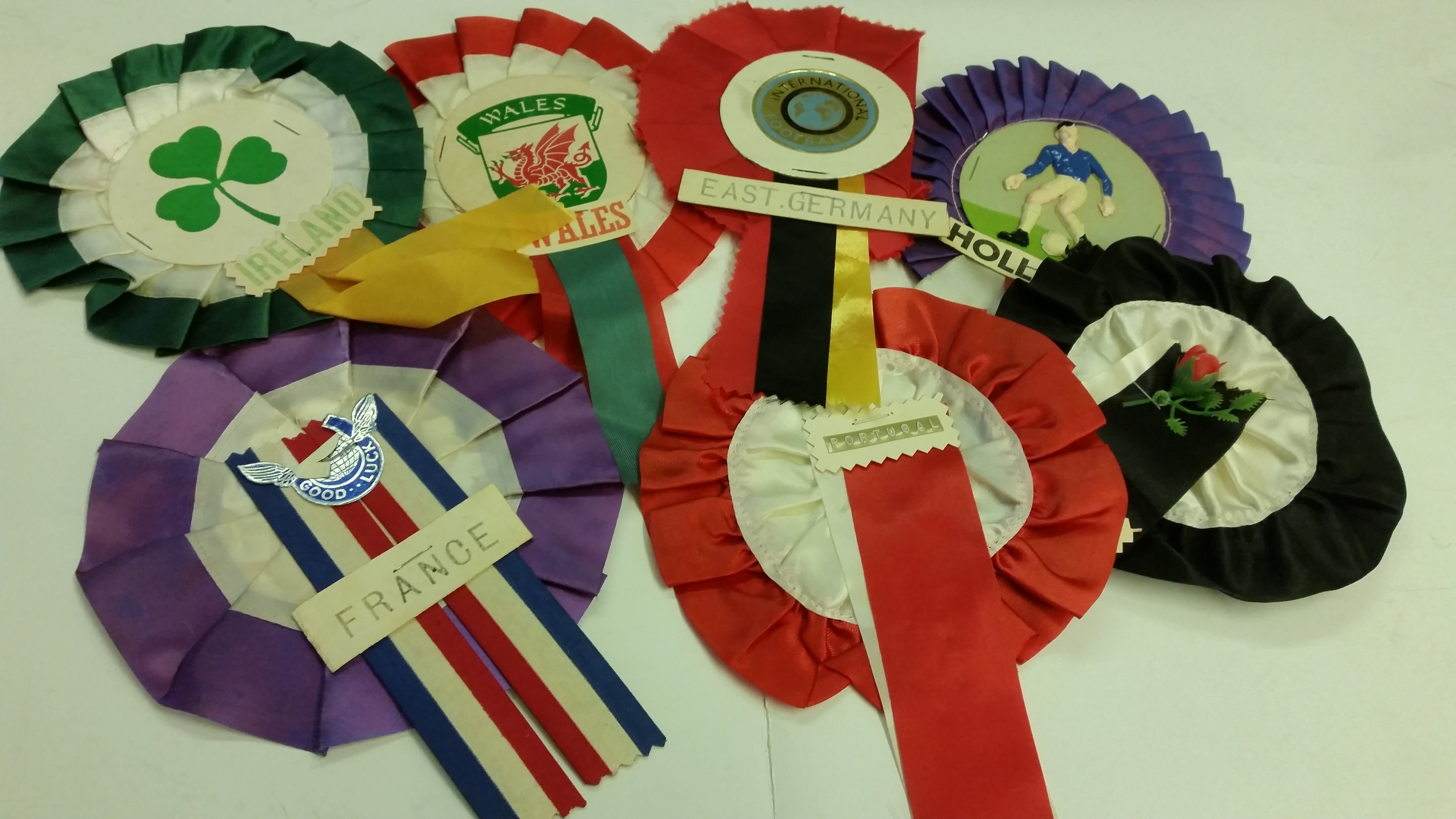 FOOTBALL, rosettes, 1960s-1970s national teams inc. Wales (5), Portugal ...