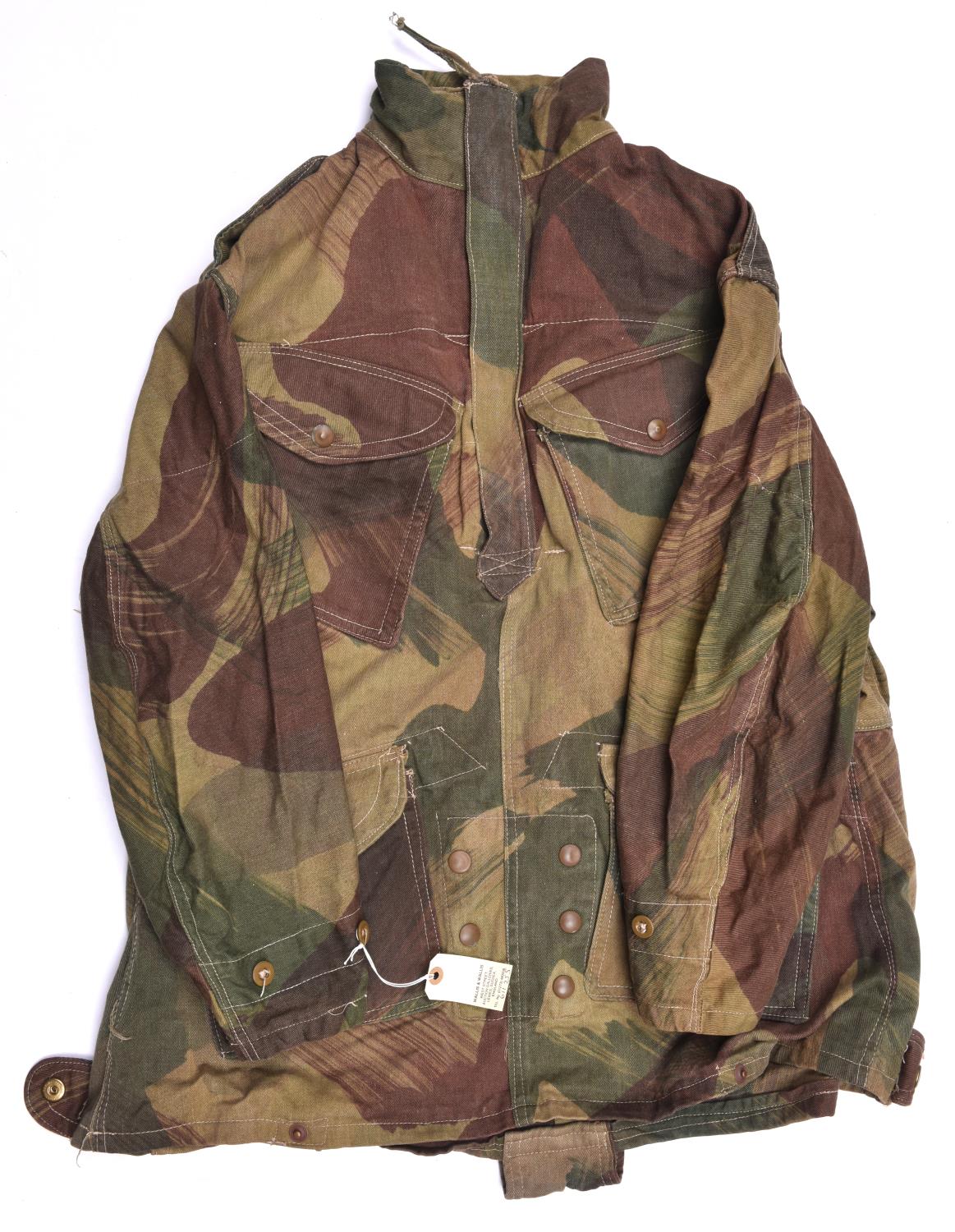A WWII Denison camouflage smock for airborne troops, 4 pockets, zip up ...
