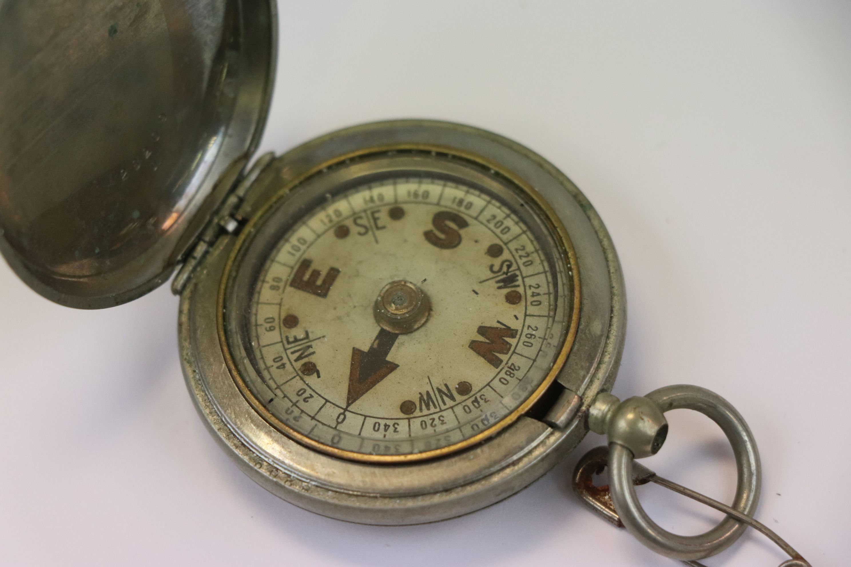 A British World War One / WW1 Military Compass By F. Barker & Son ...