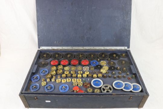 Wooden box of assorted Meccano
