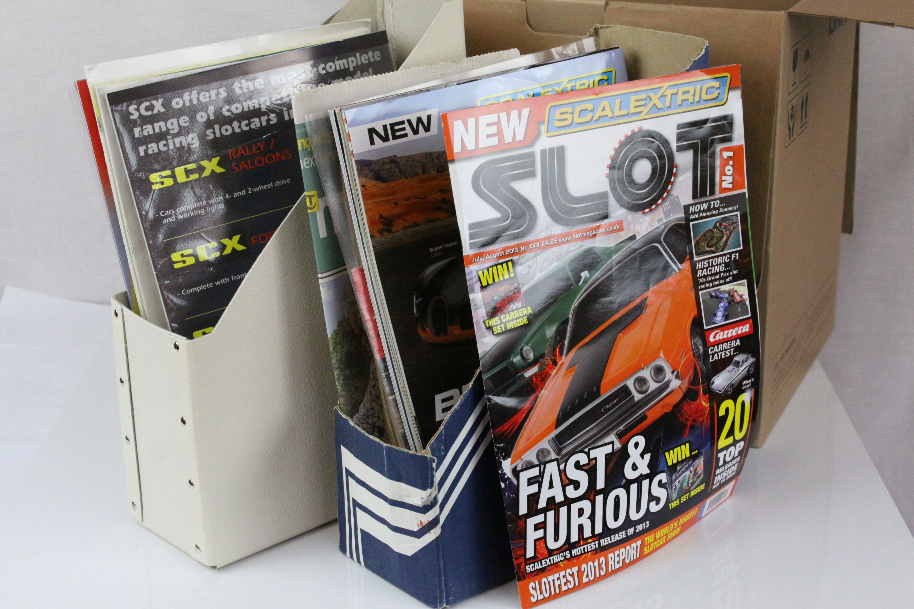 Group of Scalextric trackside buildings to include Spectator Stand ...