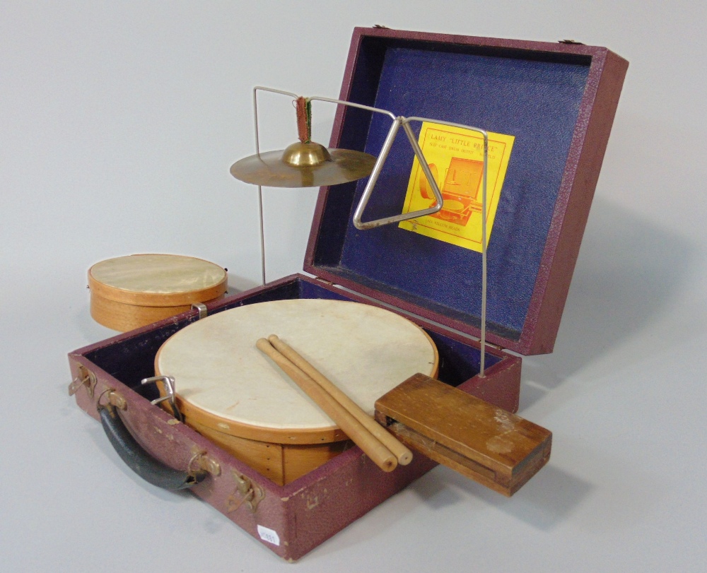 Vintage toy drum kit: Lamy 'Little Prince' suitcase drum outfit no ...