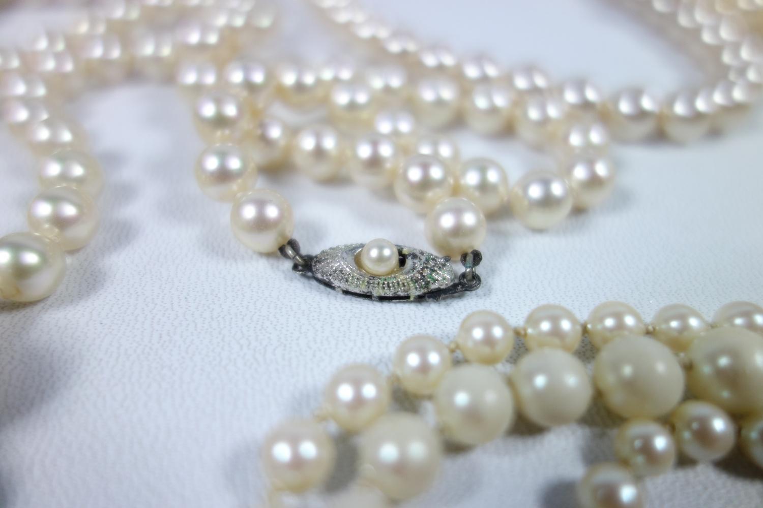9 CT 'CIRO' STAMPED TRIPLE STRAND PEARL CHOKER NECKLACE (BROKEN), A TWO ...