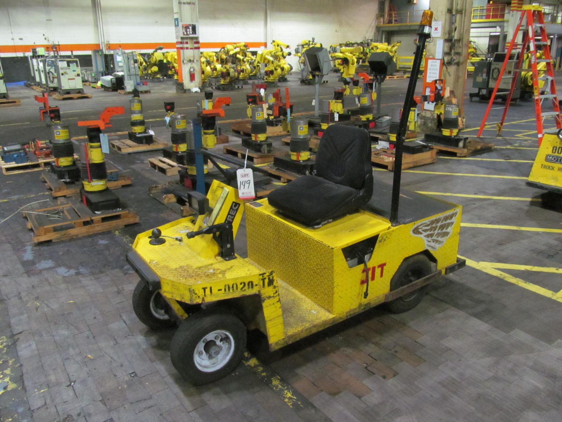 MOTREC E-290 ELECTRIC TOW TRACTOR, S/N 1034971, 36 VOLT, (LOC. O23)