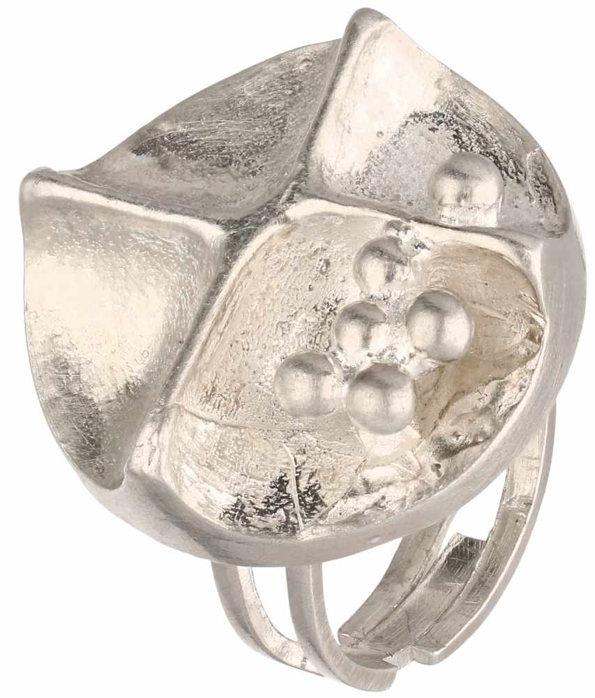 Zilveren design ring - 830/1000Finland, Designer: Alpo Tammi Koru (AKT ...
