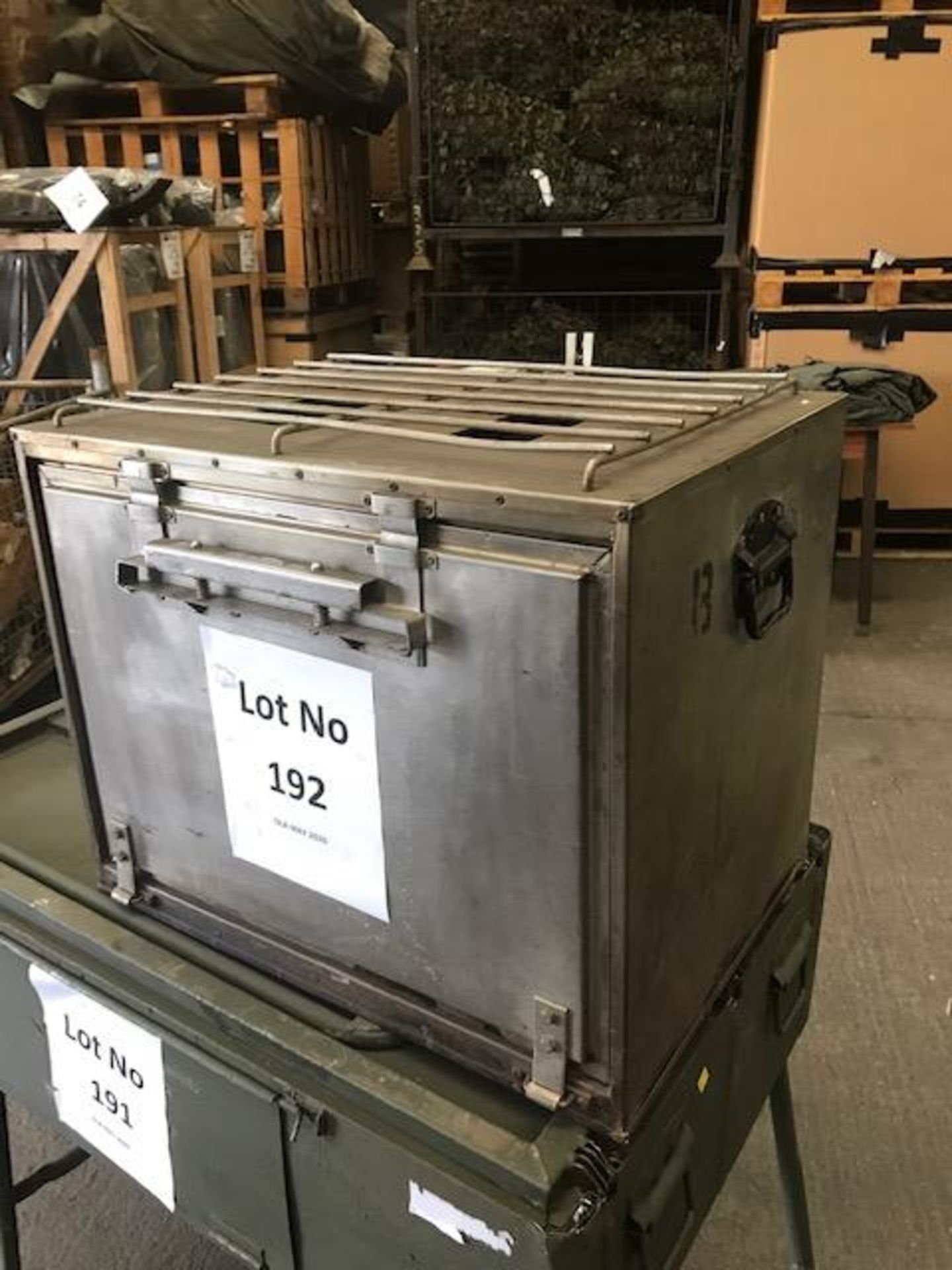 You are bidding for a G1 No 5 British Army Hot Box Field Oven as shown ...