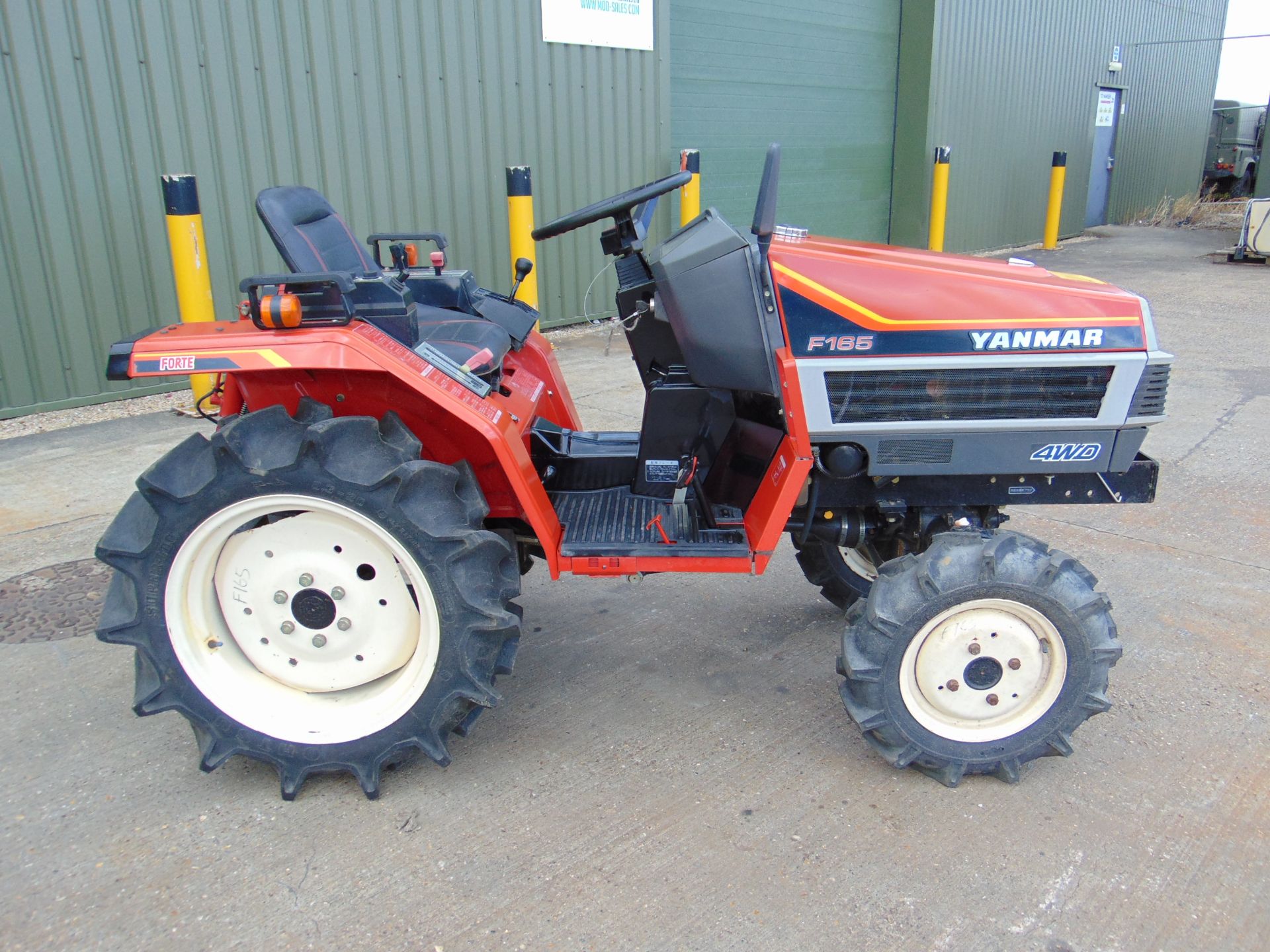 You are bidding on a Yanmar F165 4WD Compact Tractor. This Yanmar F165 ...