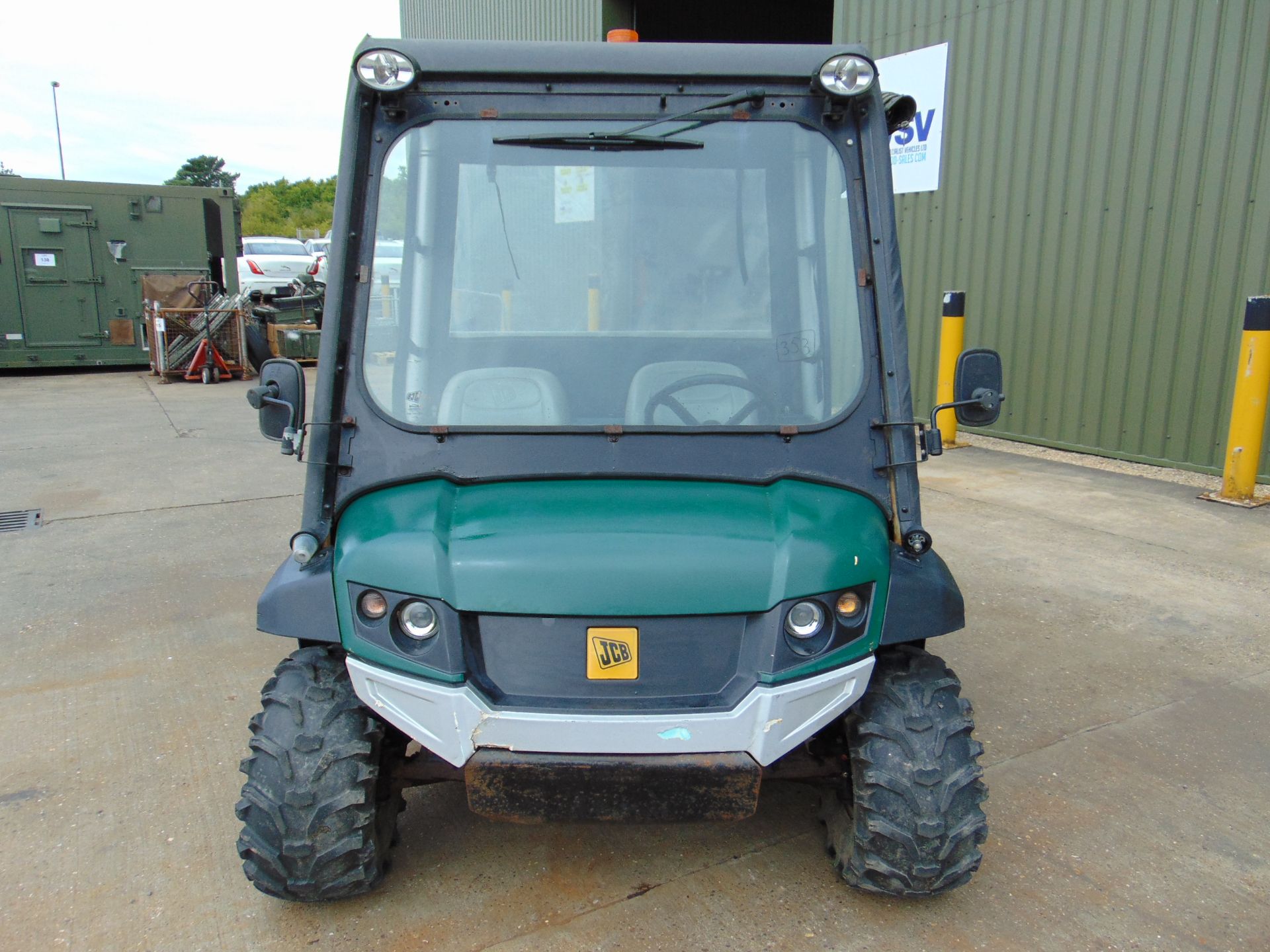 You are bidding on a JCB Groundhog 6x4 Diesel Utility Vehicle UTV. This ...