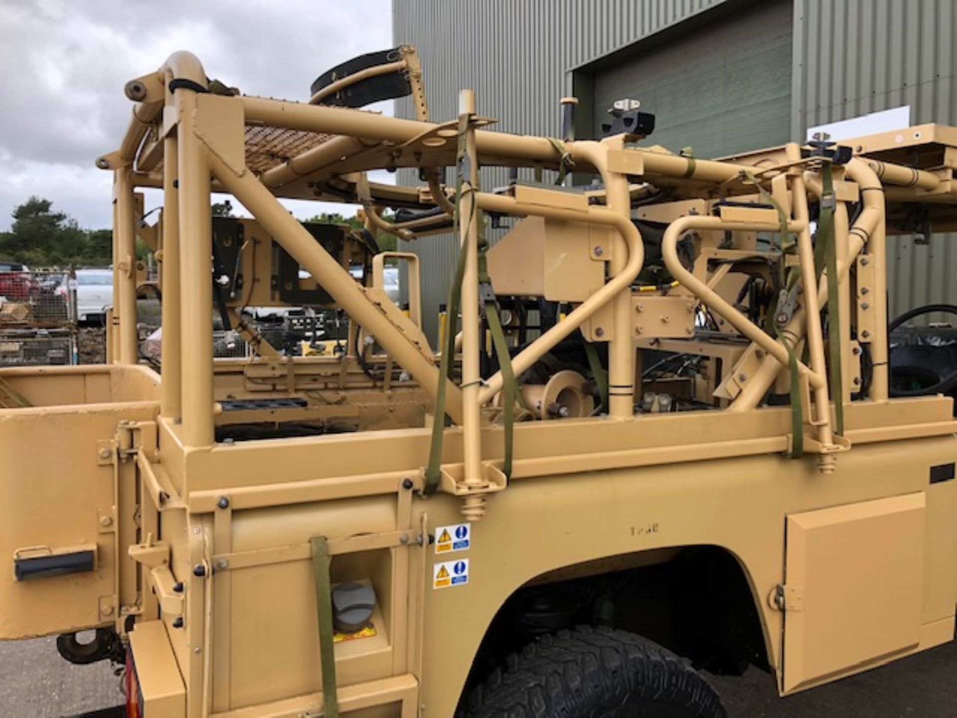 You are bidding on a recently released from the UK MoD a Land Rover ...