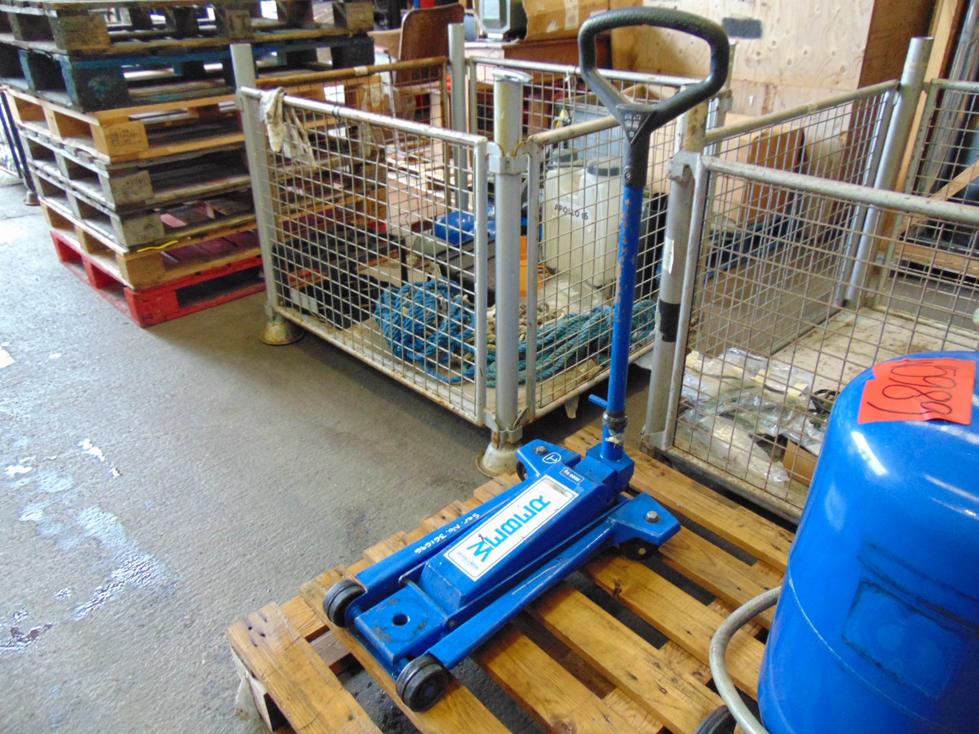 You are bidding on a Weber Hydraulic WDK20 2Ton Workshop Trolley Jack ...