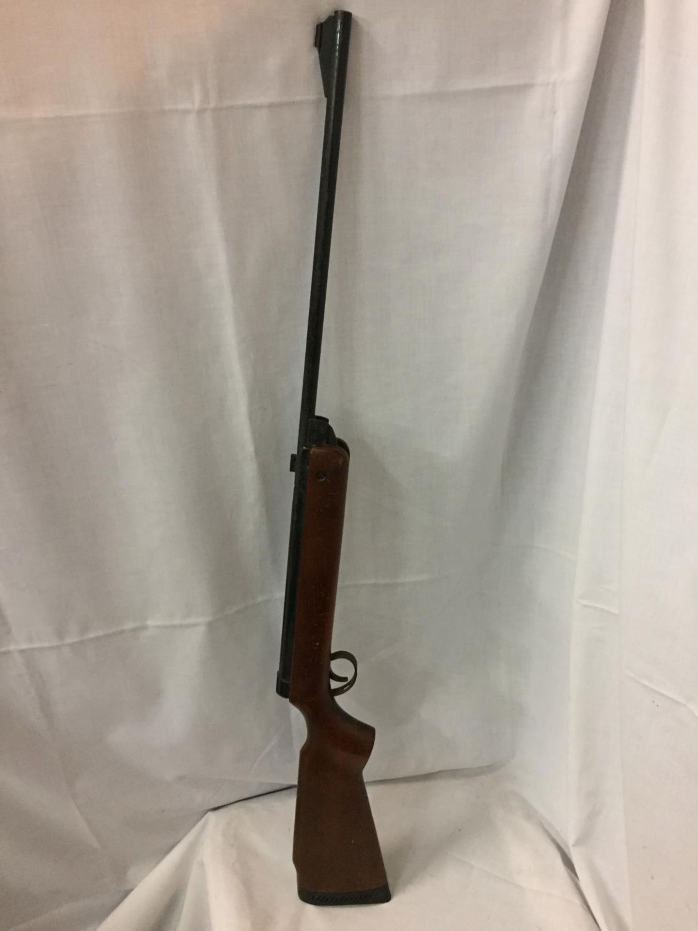 A BSA METEOR .22 AIR RIFLE