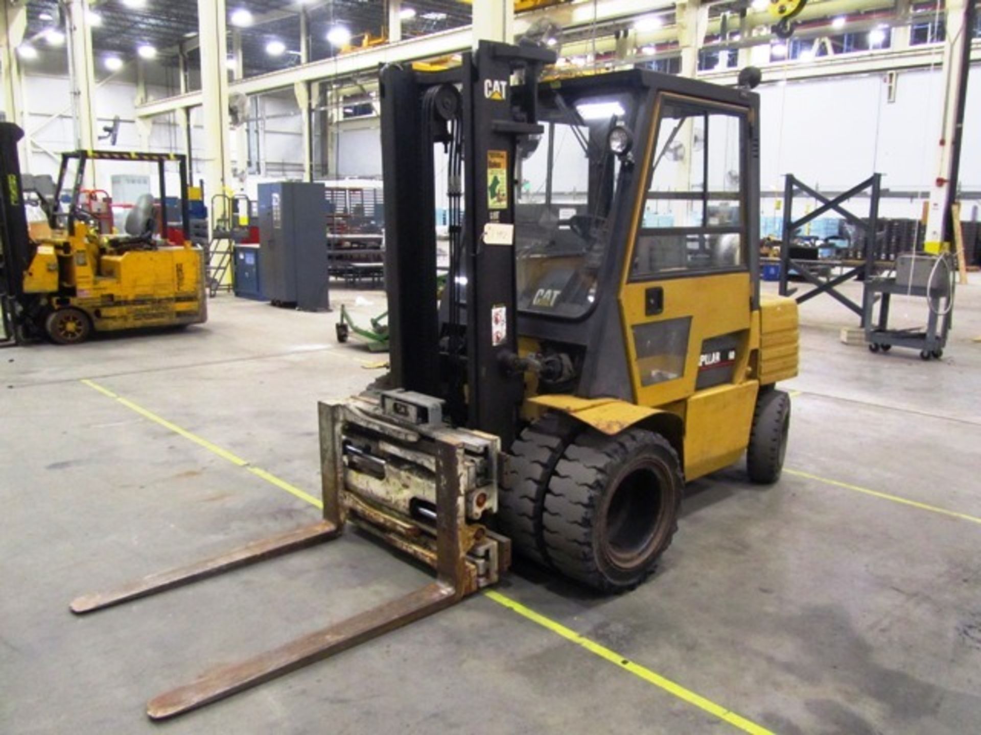 Caterpillar Model GP30 6,000lb Capacity Propane Forklift with Cab ...