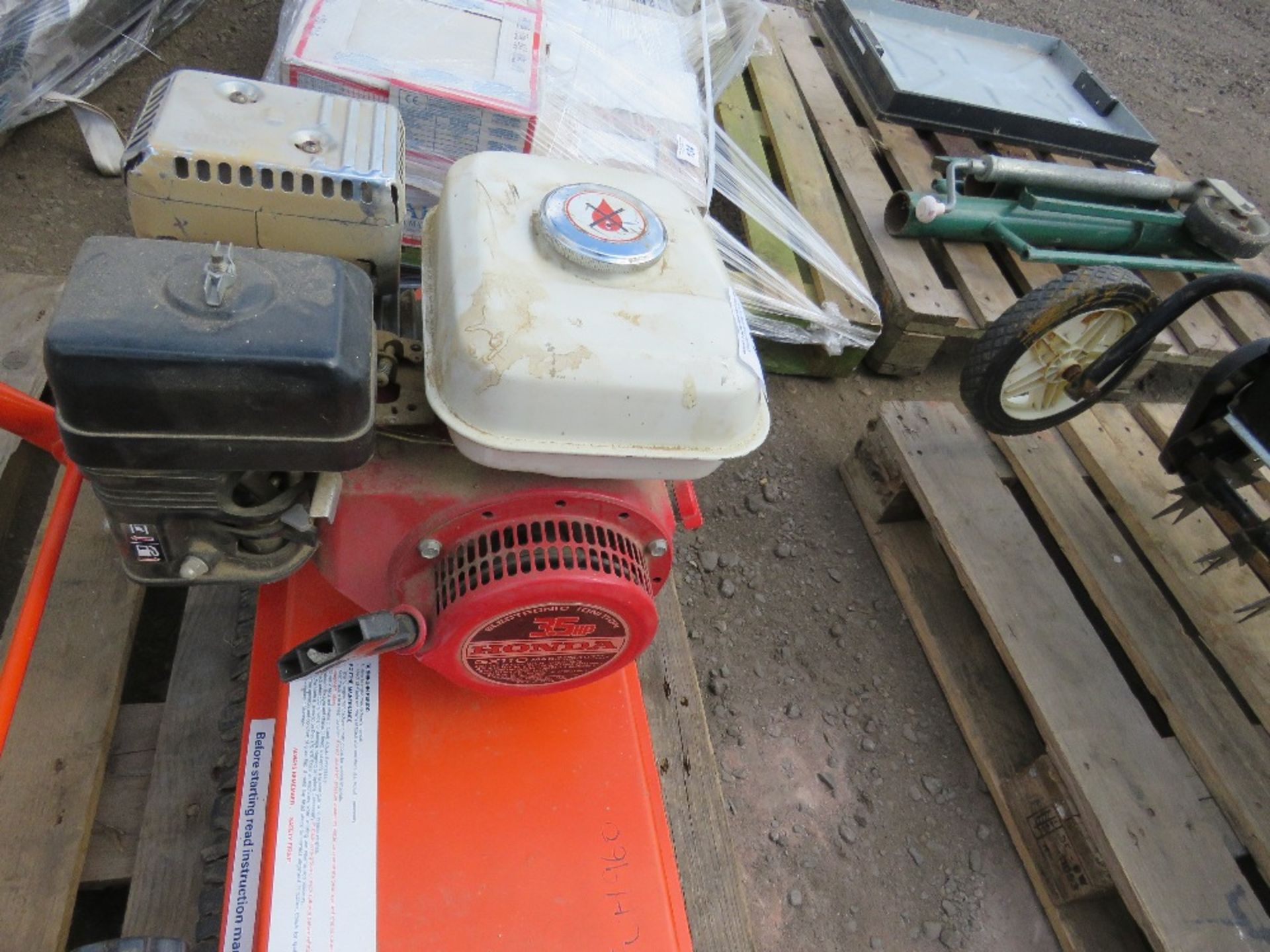 DORI SLITTER/SCARIFIER, HONDA ENGINED