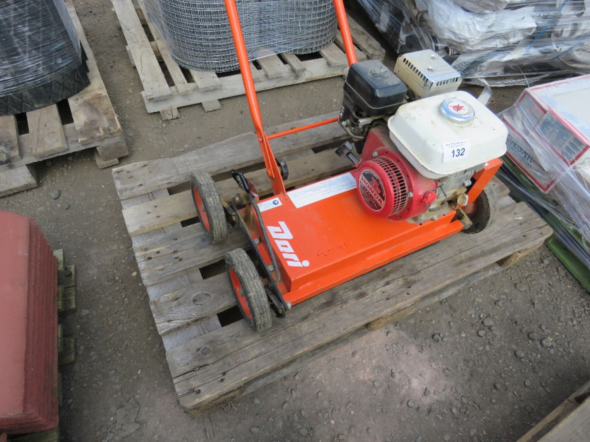 DORI SLITTER/SCARIFIER, HONDA ENGINED