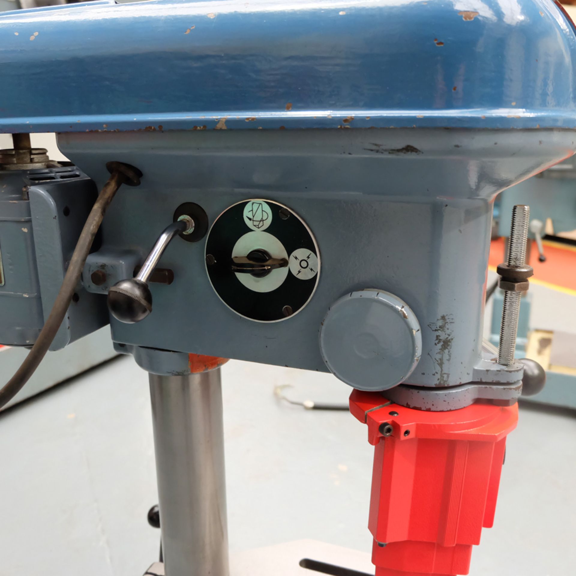 Meddings Drilltru DTF Bench Drill. Capacity 1/2". Table Size 9" x 11 ...