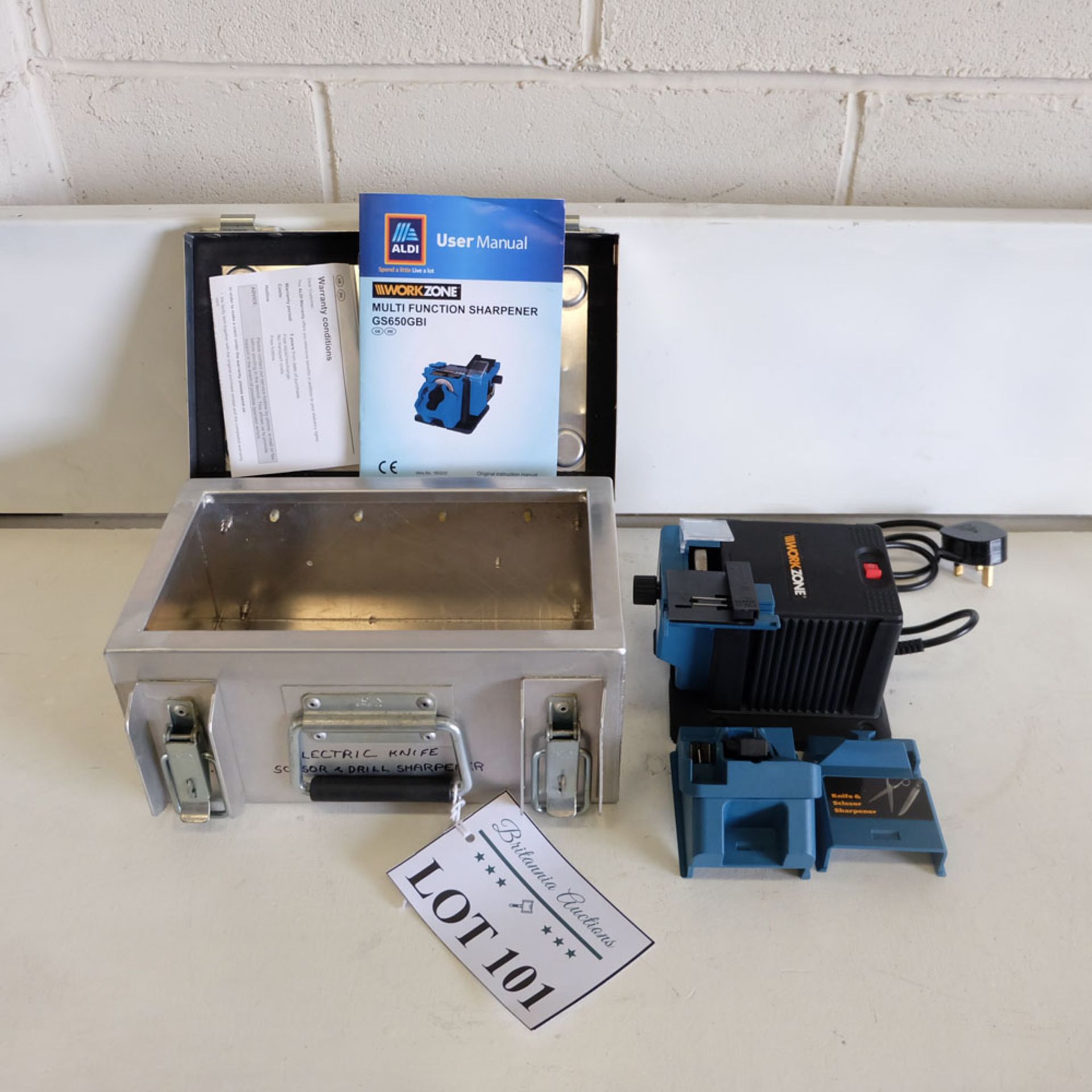 Workzone Multi Function Sharpener. With Box and Accessories. Single Phase.