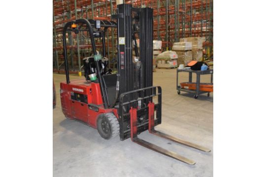 (1) Raymond Approximate 4000# Capacity Sit Down Electric Forklift ...