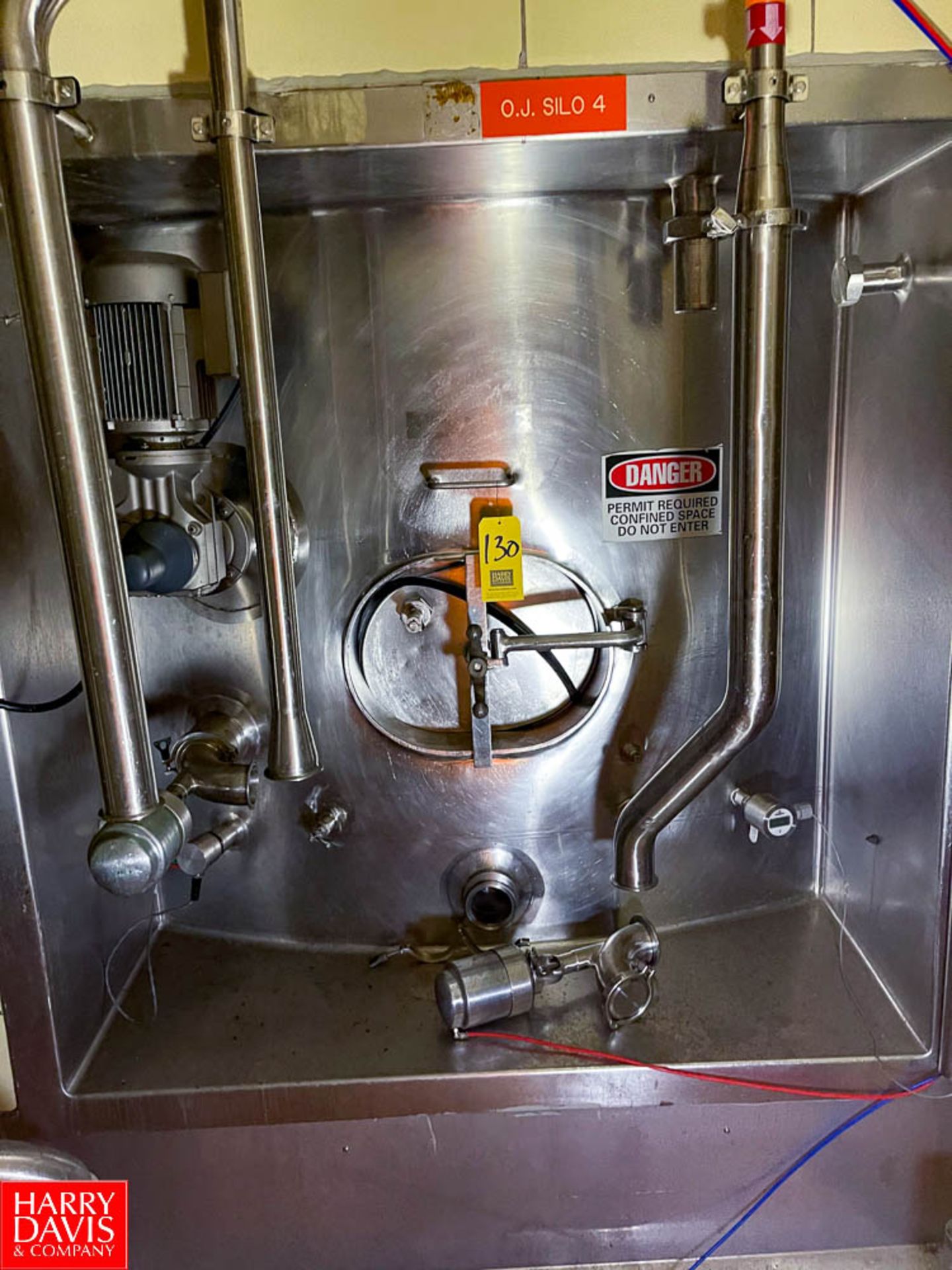 Mueller 25,000 Gallon, S/S Jacketed Silo, With Agitation Model 35VW25 ...