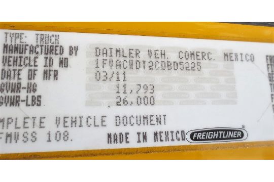 2012 Freightliner Business Class M2 Diesel 26-Ft. (est.) S/A Box Truck ...
