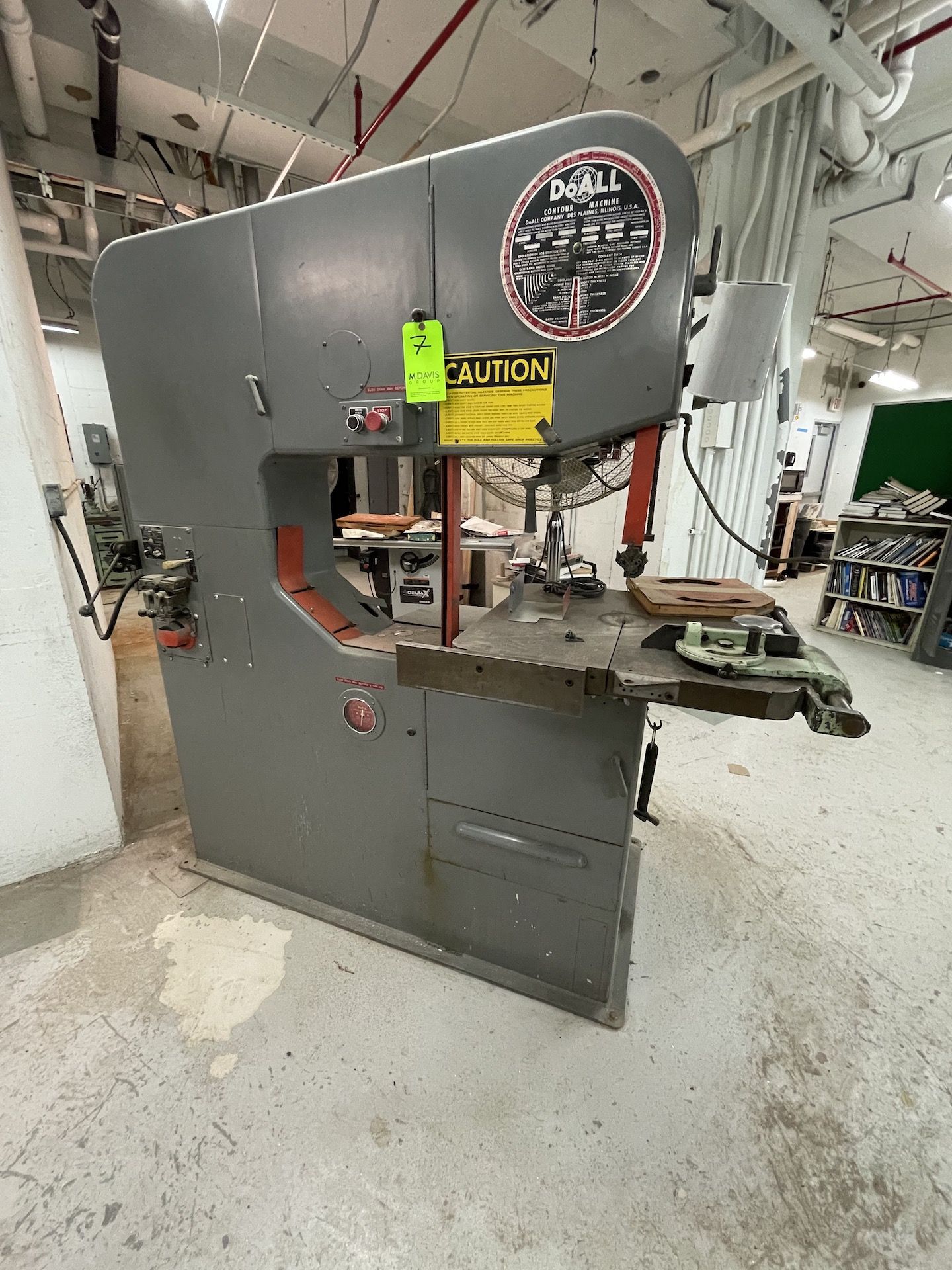 DOALL CONTOUR MACHINE/SAW, MODEL 3613-0, S/N 278-74533, INCLUDES DOALL ...