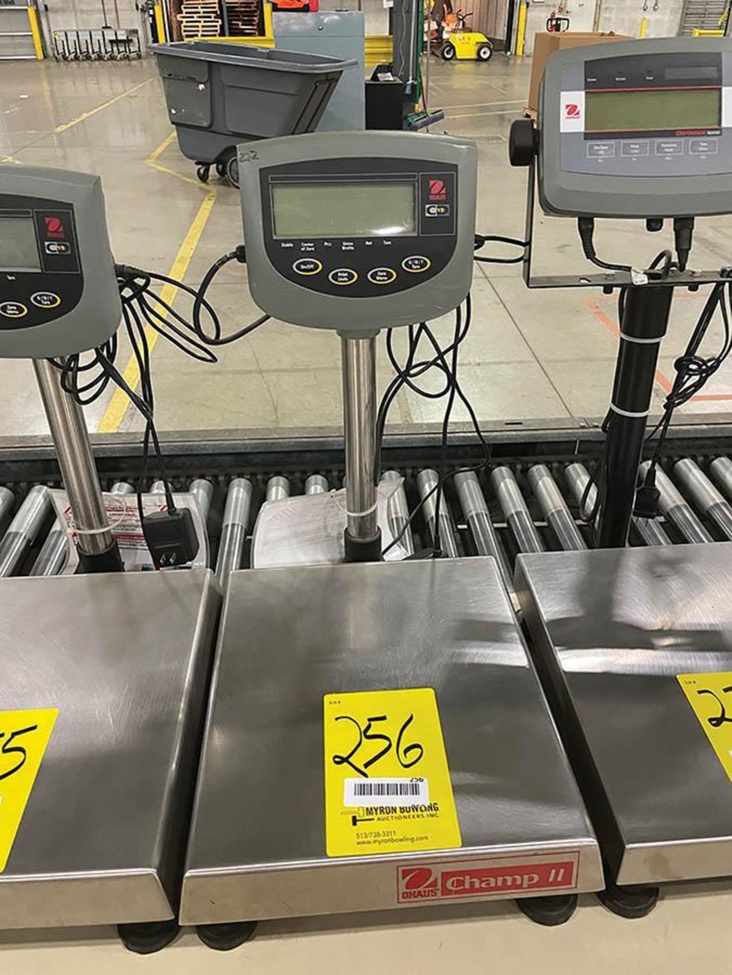 { Group of lots: 254, 255, 256 } OHAUS CD-11 TABLE TOP DIGITAL SCALE ...