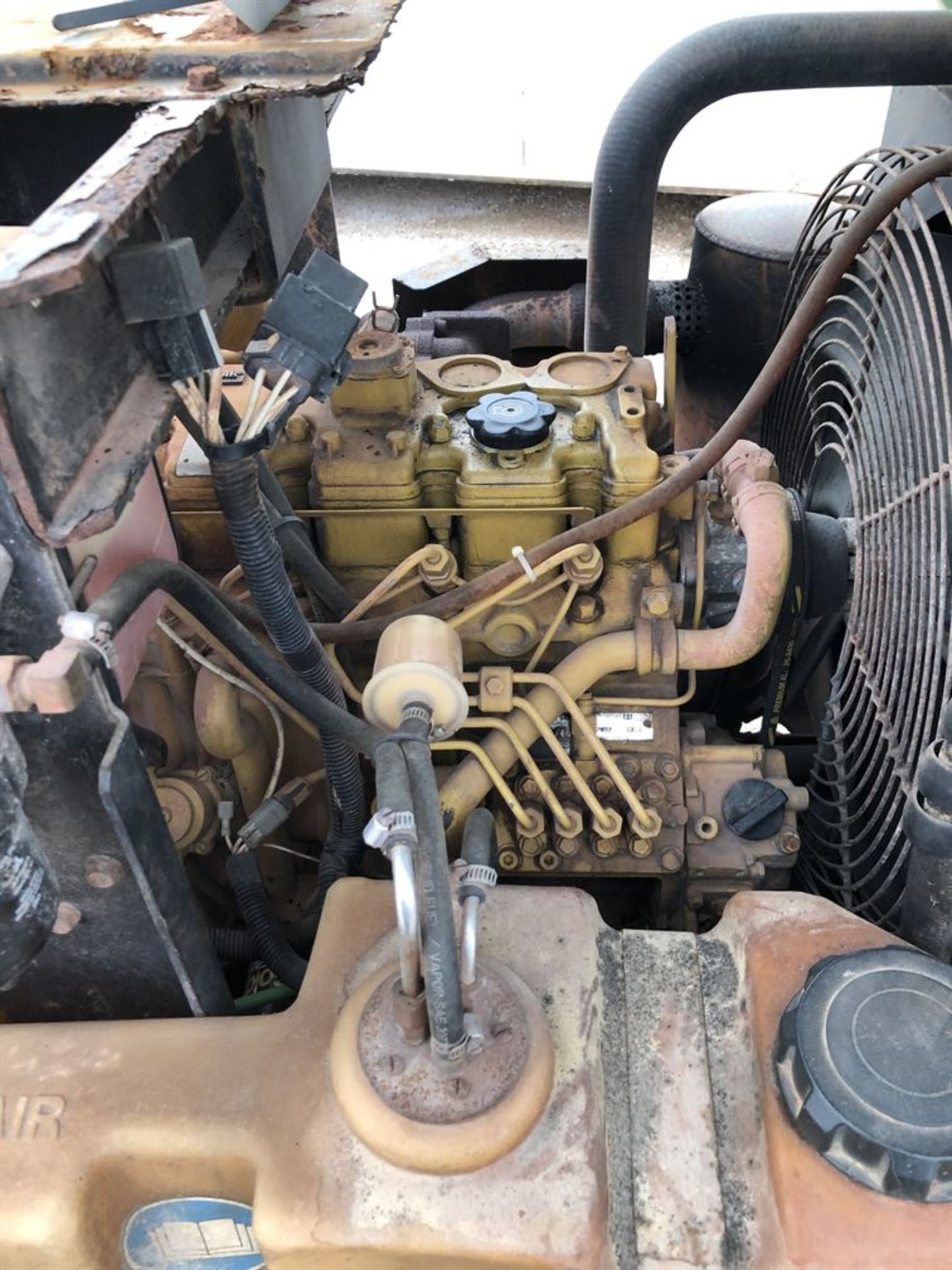 Sullair 185 Air Compressor, 185 CFM Capacity, Cat Diesel Engine Powered ...